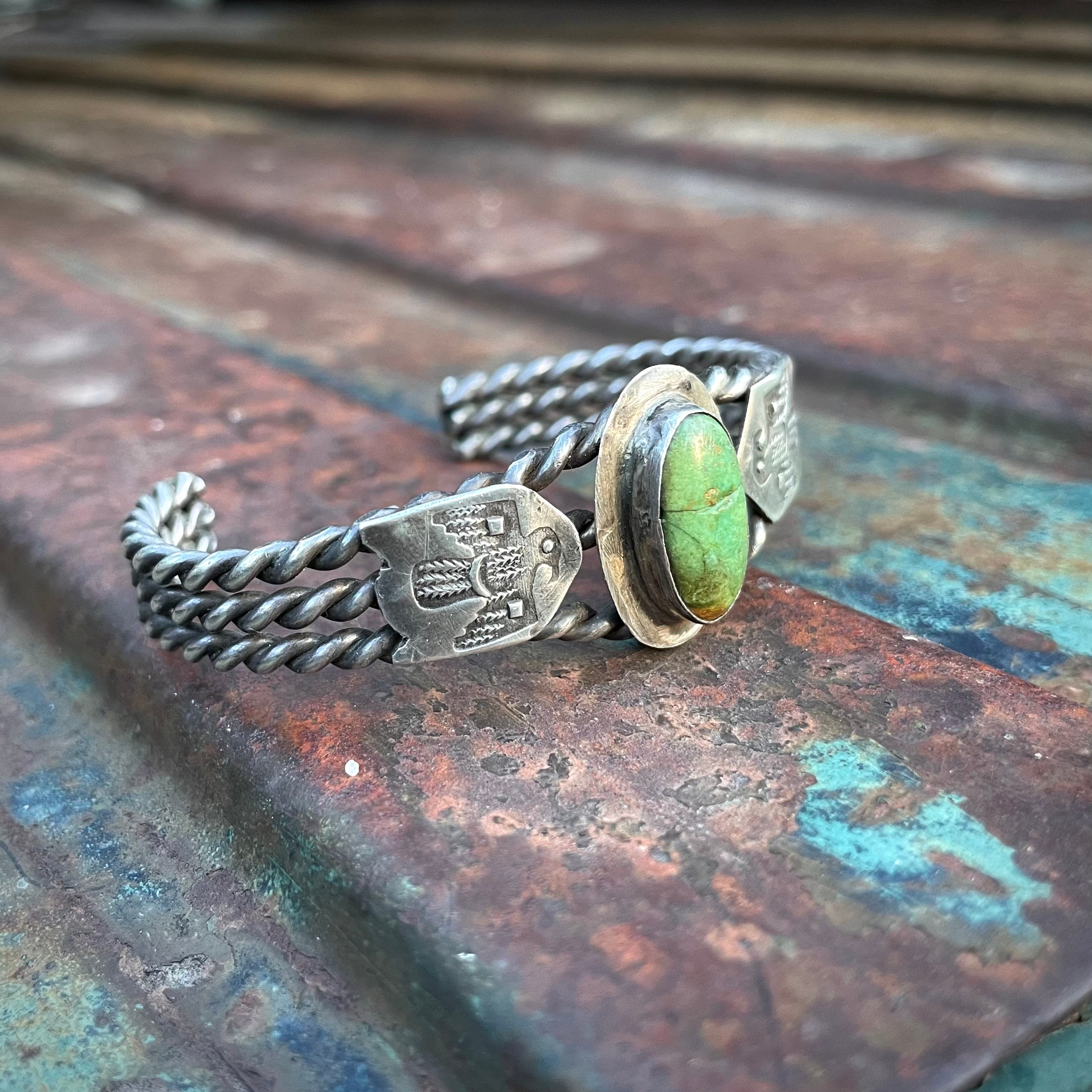 Fred Harvey Era Thunderbird Bracelet w/ Green Turquoise (Cracked), Size ...