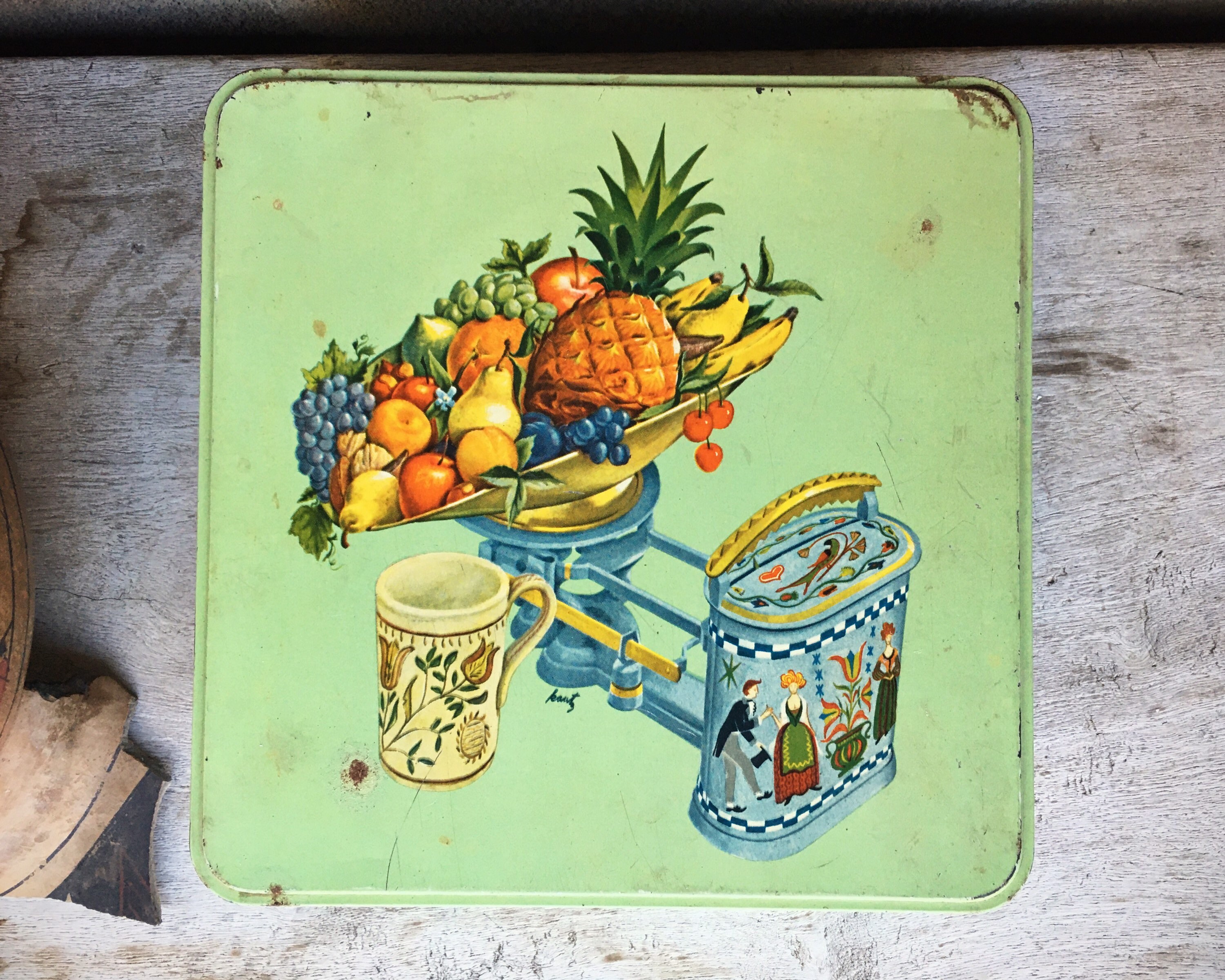 Retro Green Metal Tin Box with Fruit Design, Vintage Cracker Holder ...