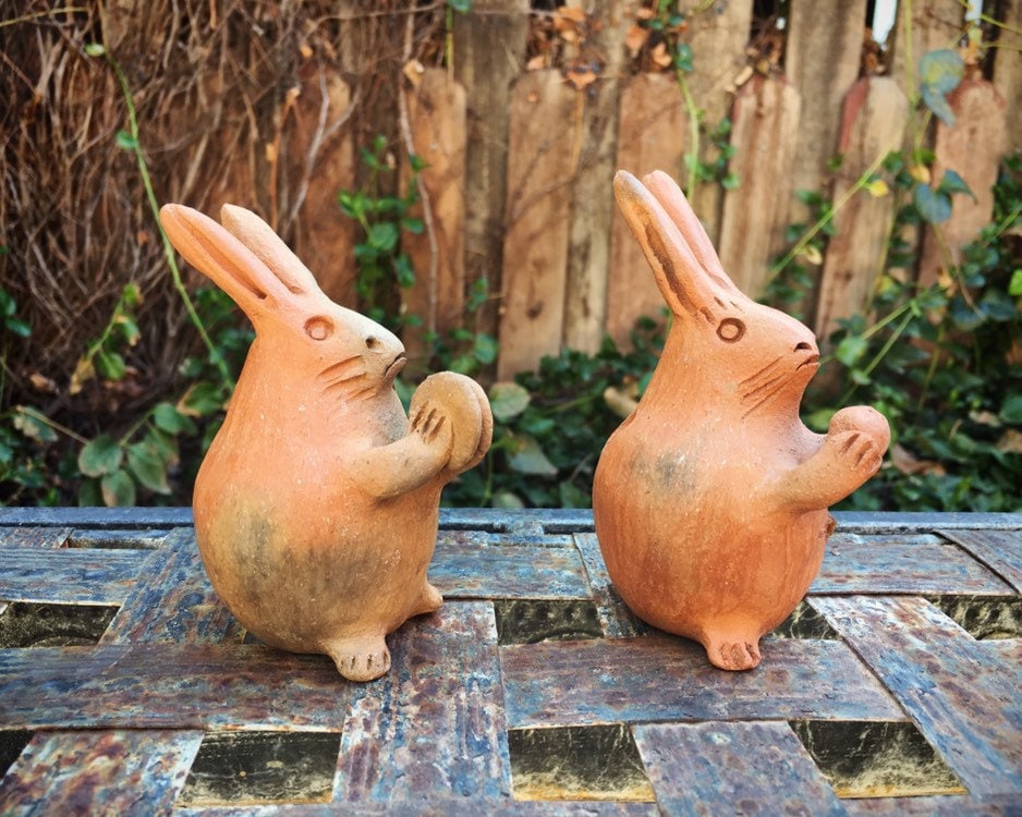 Small Mexican Pottery Bunny Figurine Whistle Weed Vase, Folk Art ...