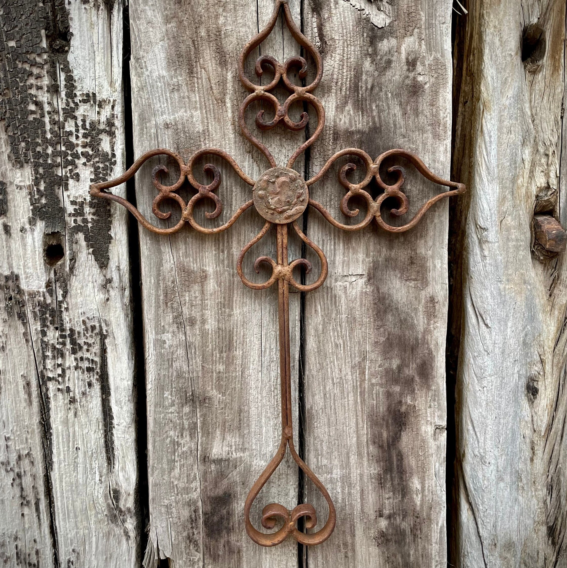 Vintage Distressed Rustic Metal Cross Wall Hanging Crucifix ...