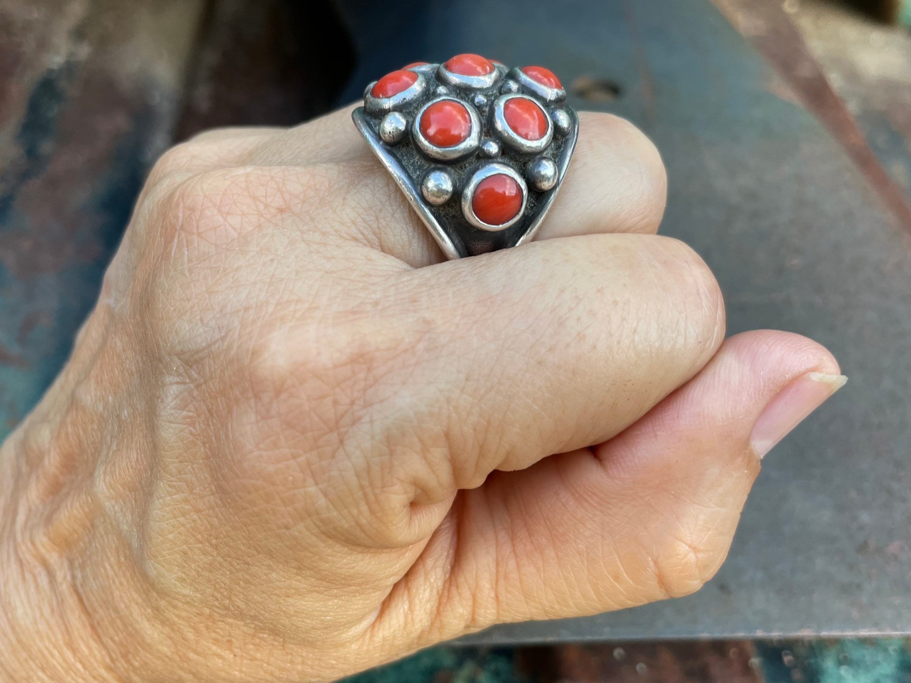 Zuni Mediterranean Coral Snake Eye Knuckle Ring Women Size 9.5, Vintage ...