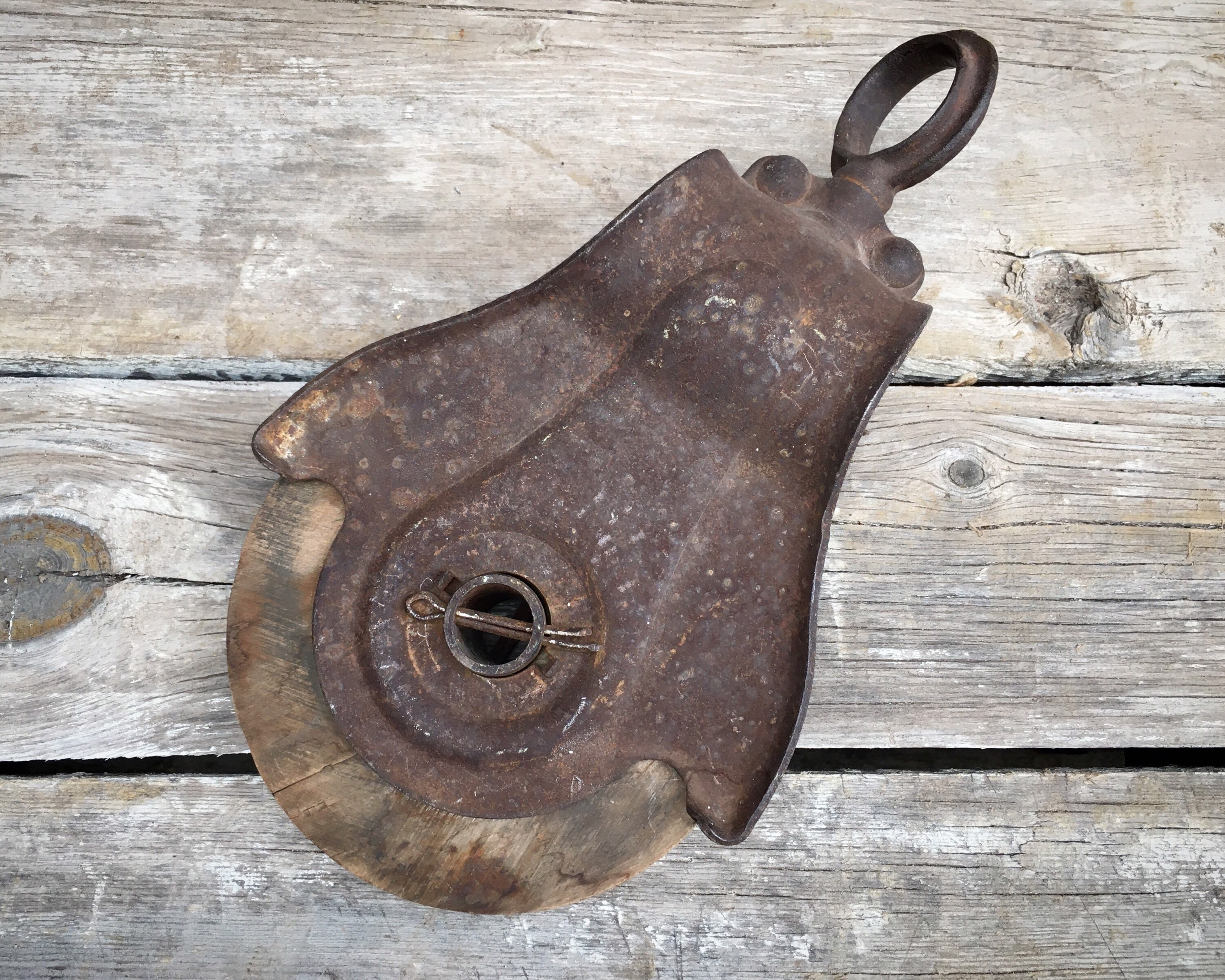 Antique Cast Iron Barn Loft Pulley, Rusty Tool Industrial Decor ...