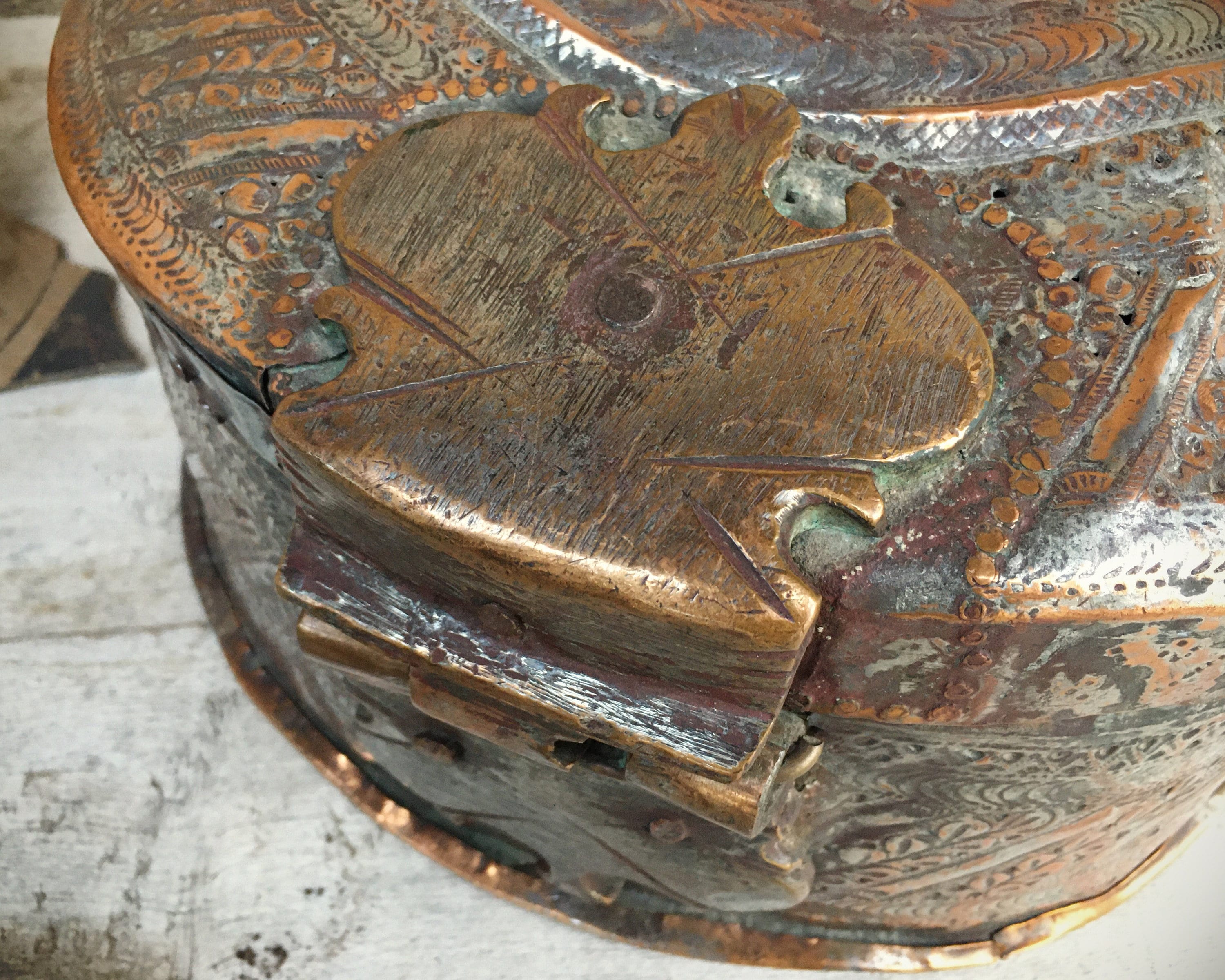 Vintage Chapati Box from India Hammered Etched Copper Metal Primitive ...