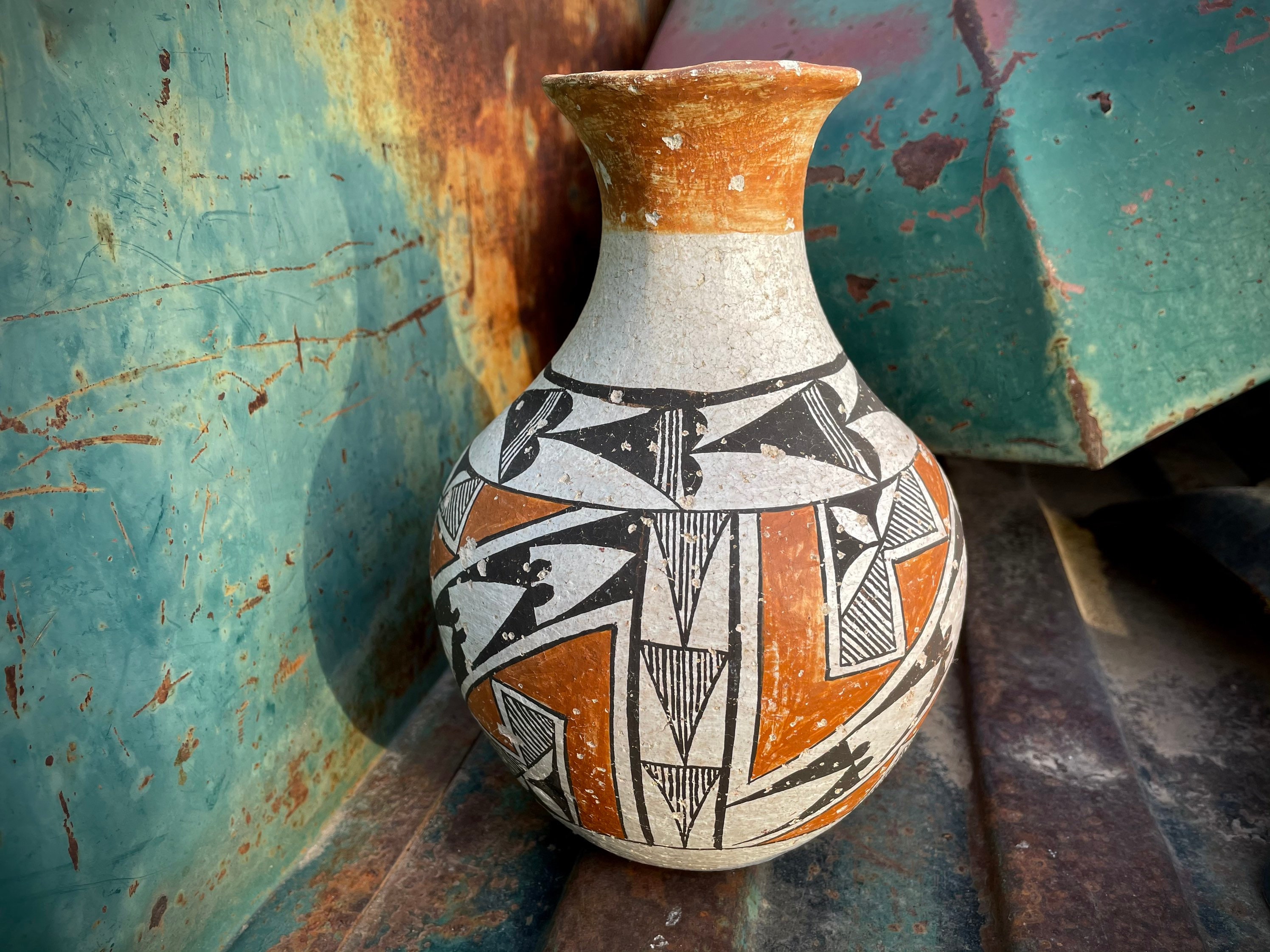 Early 1900s Acoma Pottery Vase by A. Valdo Concave Base (Pitted As Is ...