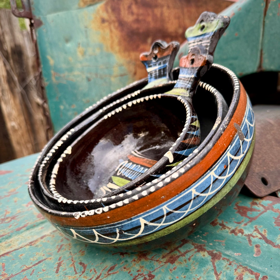 Old Mexican Pottery Round Dishes With Handle Nesting Bowls Tlaquepaque ...