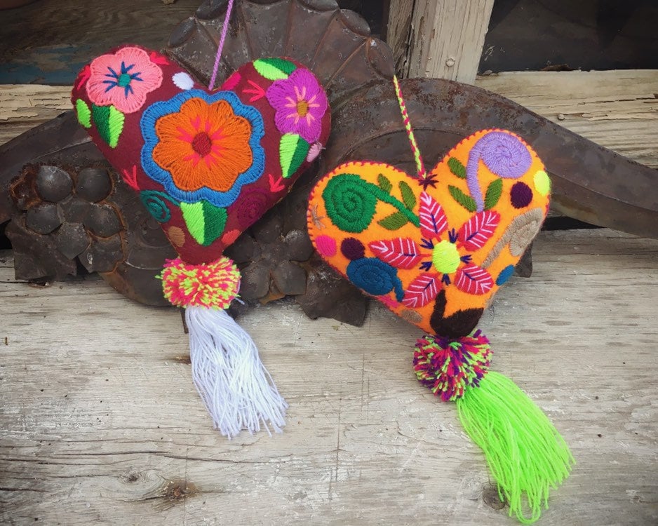 Hand Embroidered Felt Heart Ornaments Wall Hanging Chiapas Mexico Folk ...