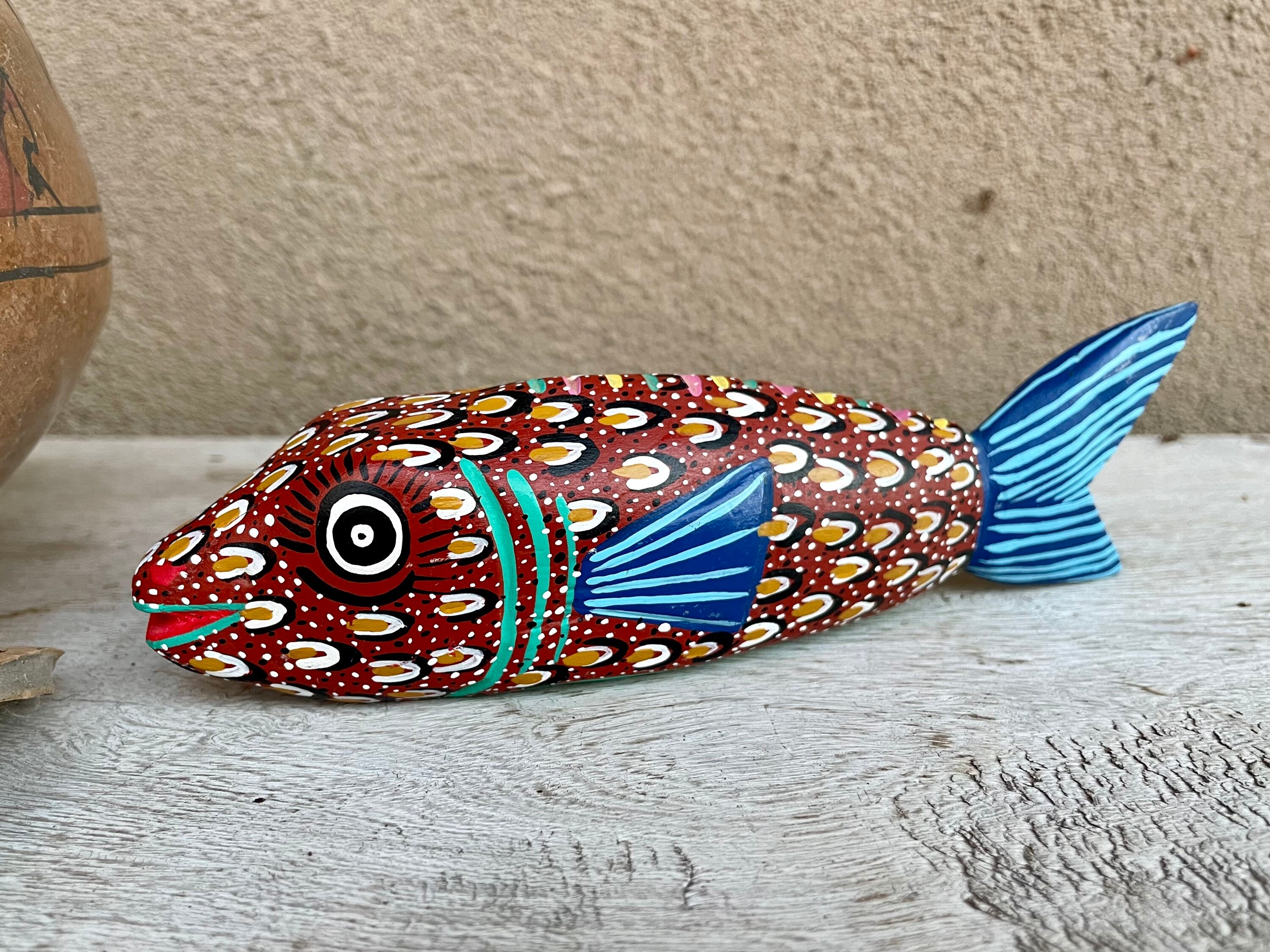 Small Oaxaca Alebrije Fish by Manuel Jimenez Hernandez, Painted Wood ...