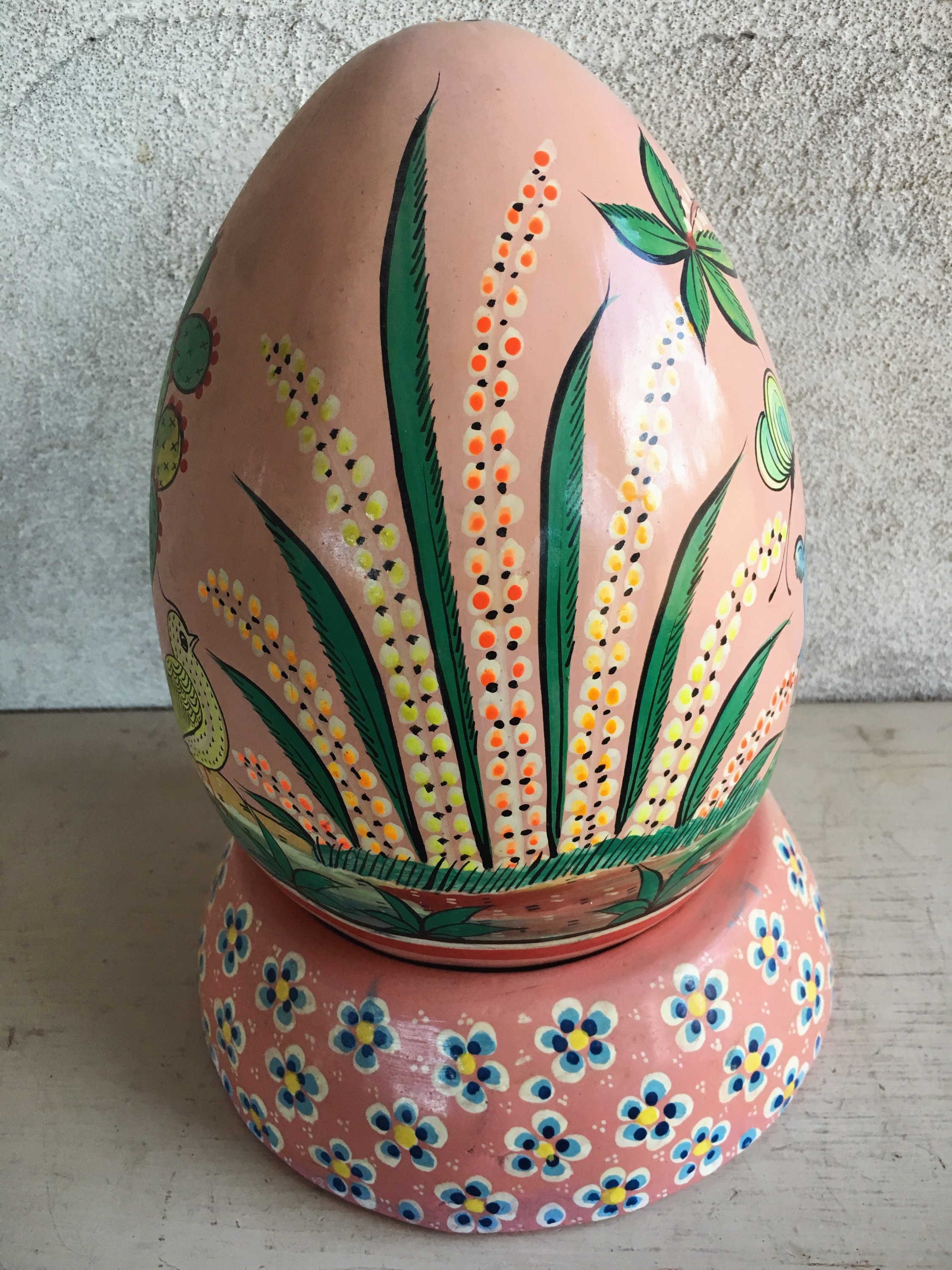 Rare Large Tlaquepaque Pottery Egg on Stand Fantasia Design, Pink Decor ...