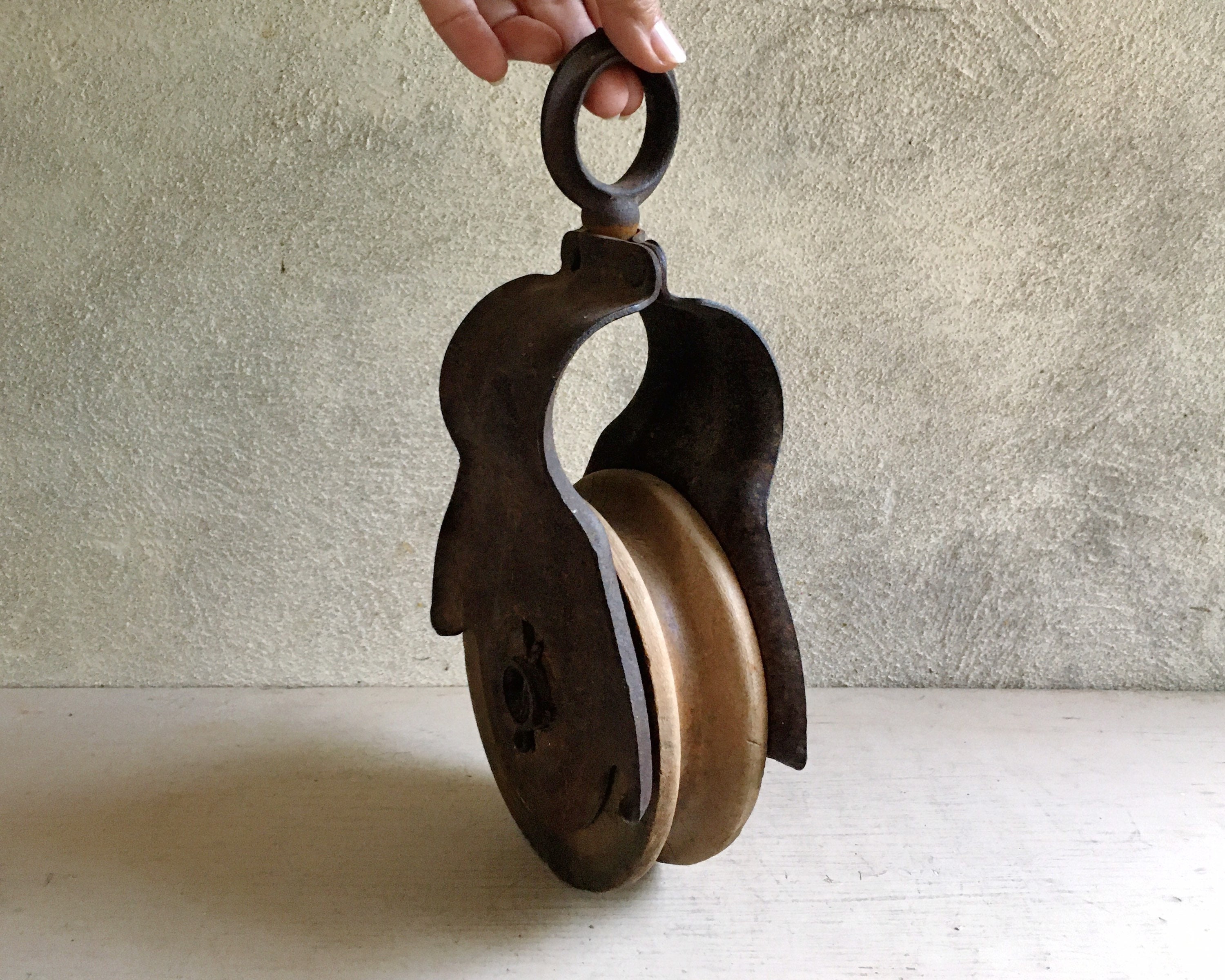 Antique Cast Iron Barn Loft Pulley, Rusty Tool Industrial Decor ...