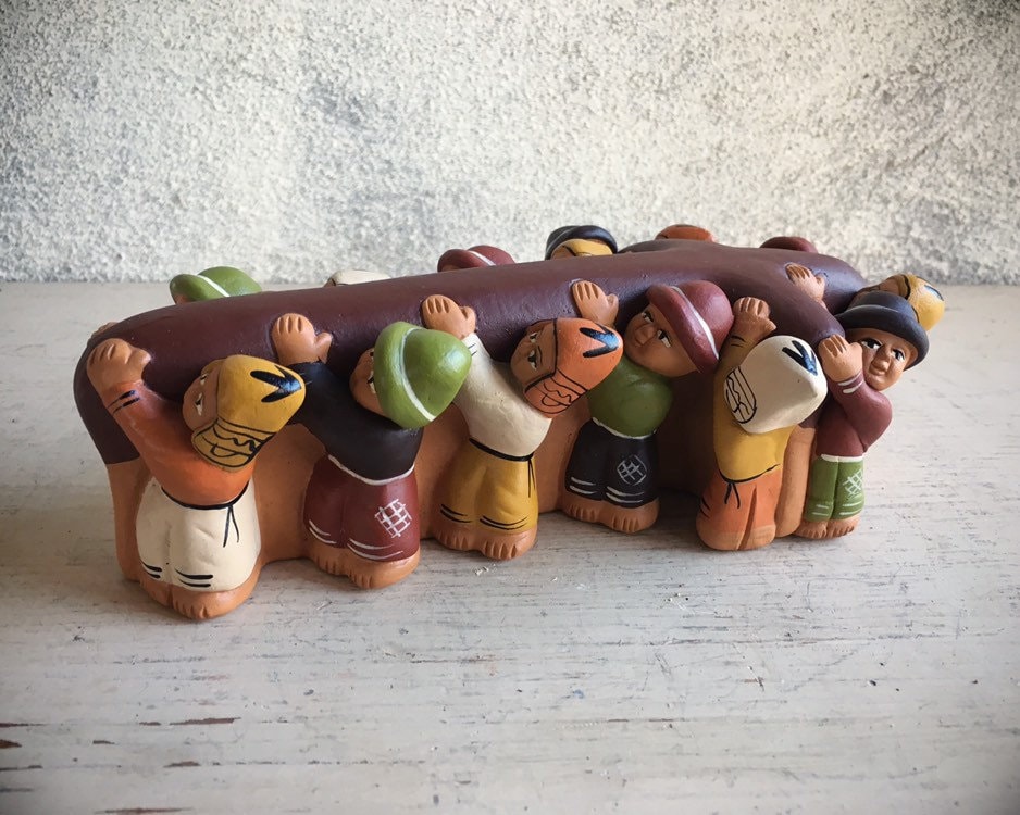 Peruvian Pottery Figurine Carrying the Cross Penitente Semana Santa ...