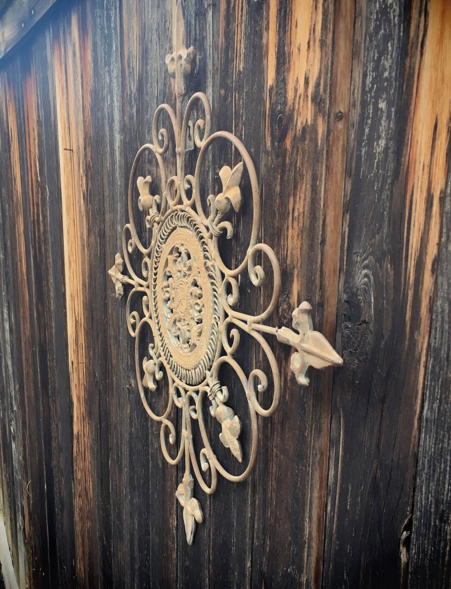 Heavy Cast Iron Wall Hanging Fleur de Lis, Rustic Home Decor Patio Wall ...