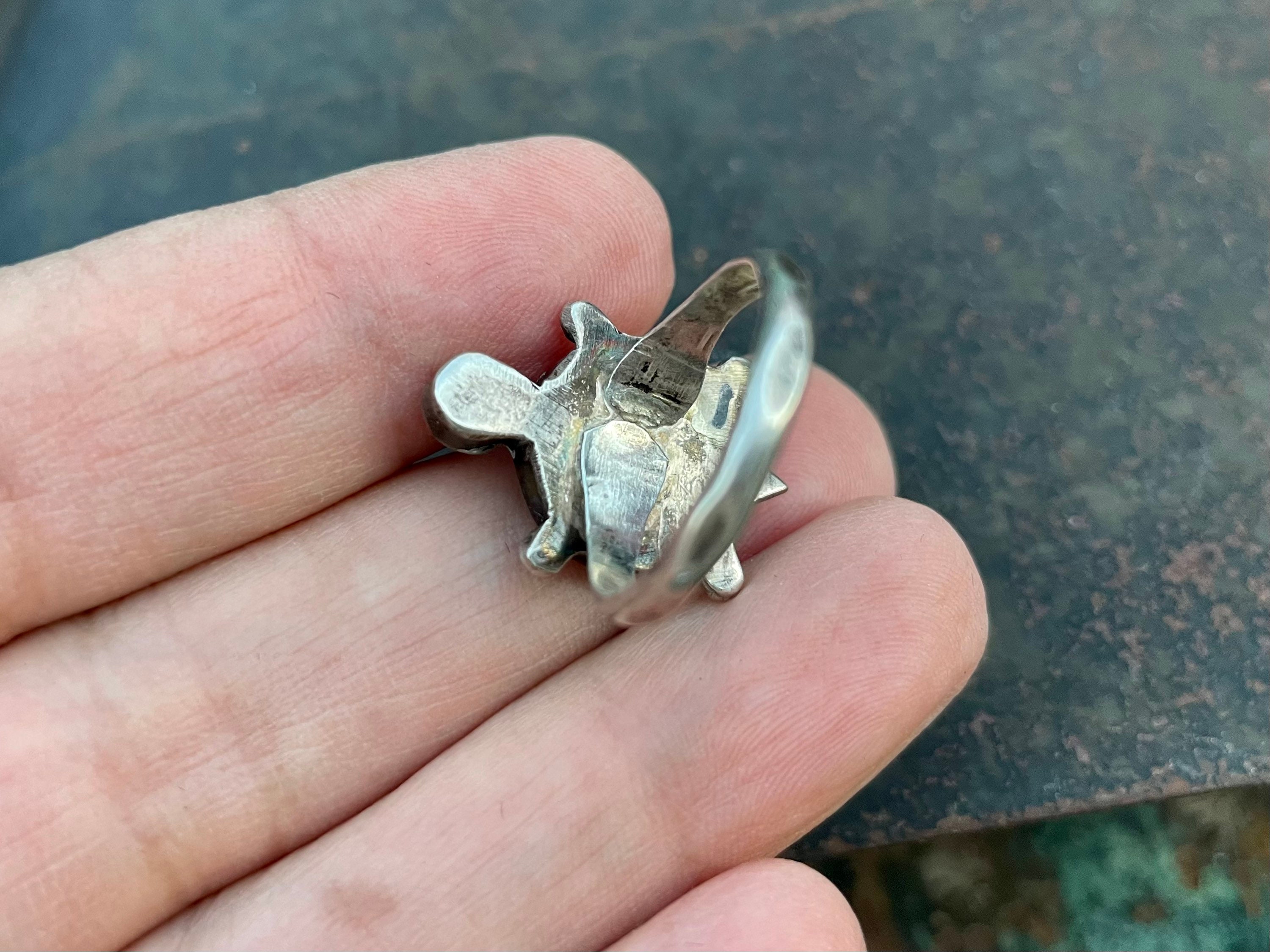 Dainty Vintage Turtle Ring of Turquoise and Seashell, Zuni Native ...