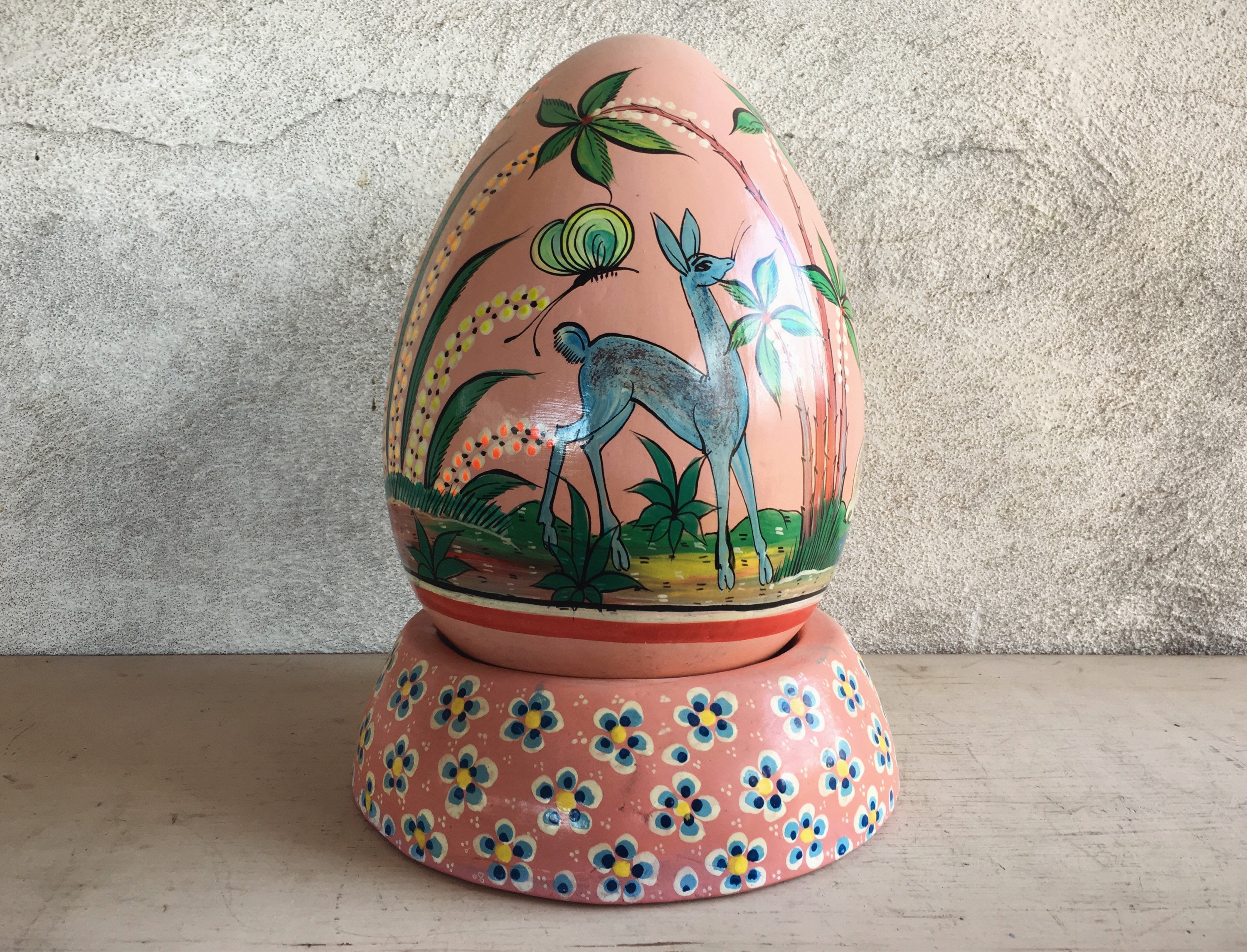 Rare Large Tlaquepaque Pottery Egg on Stand Fantasia Design, Pink Decor ...