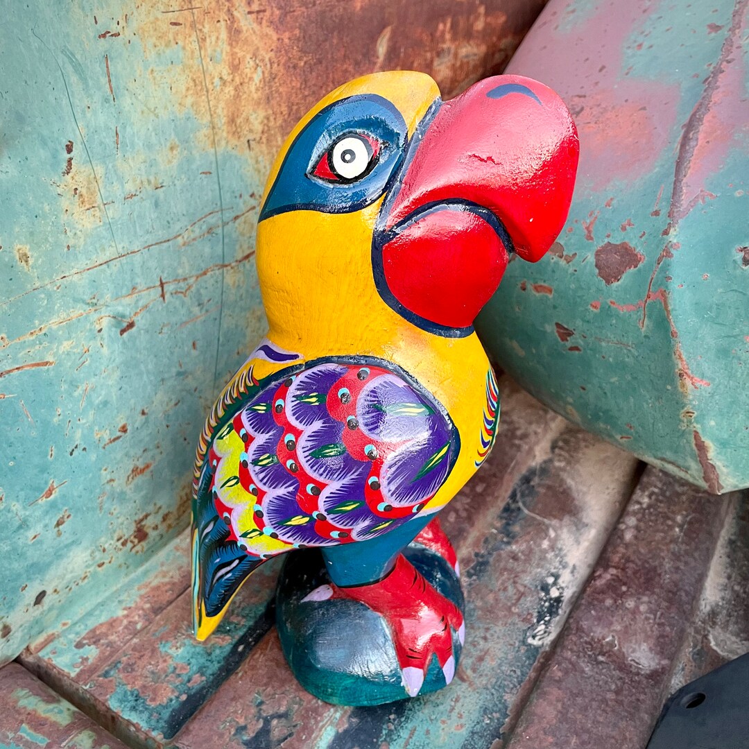Vintage Guatemalan Hand-carved Colorful Parrot Statue by Dennis Tawani ...