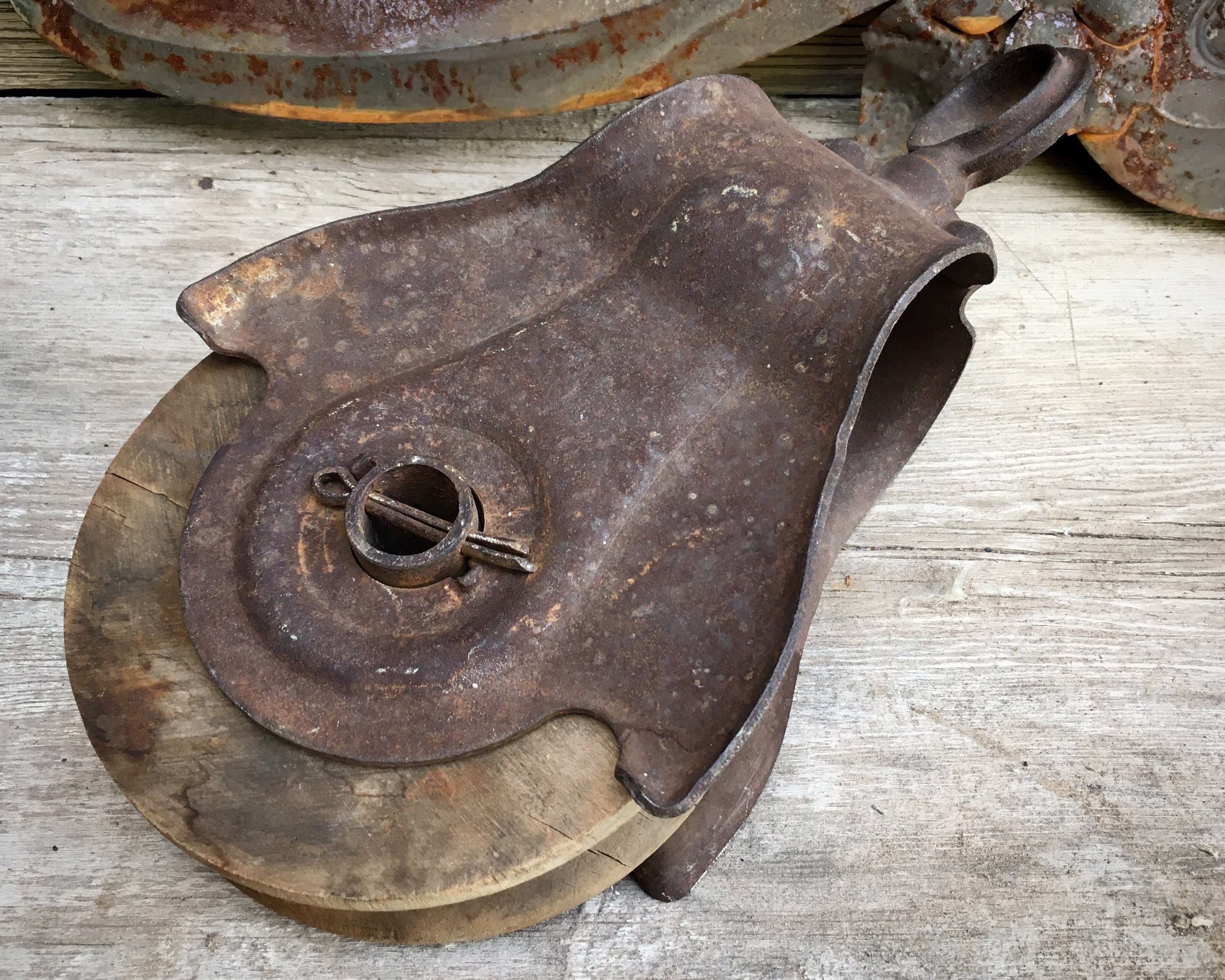 Antique Cast Iron Barn Loft Pulley, Rusty Tool Industrial Decor ...