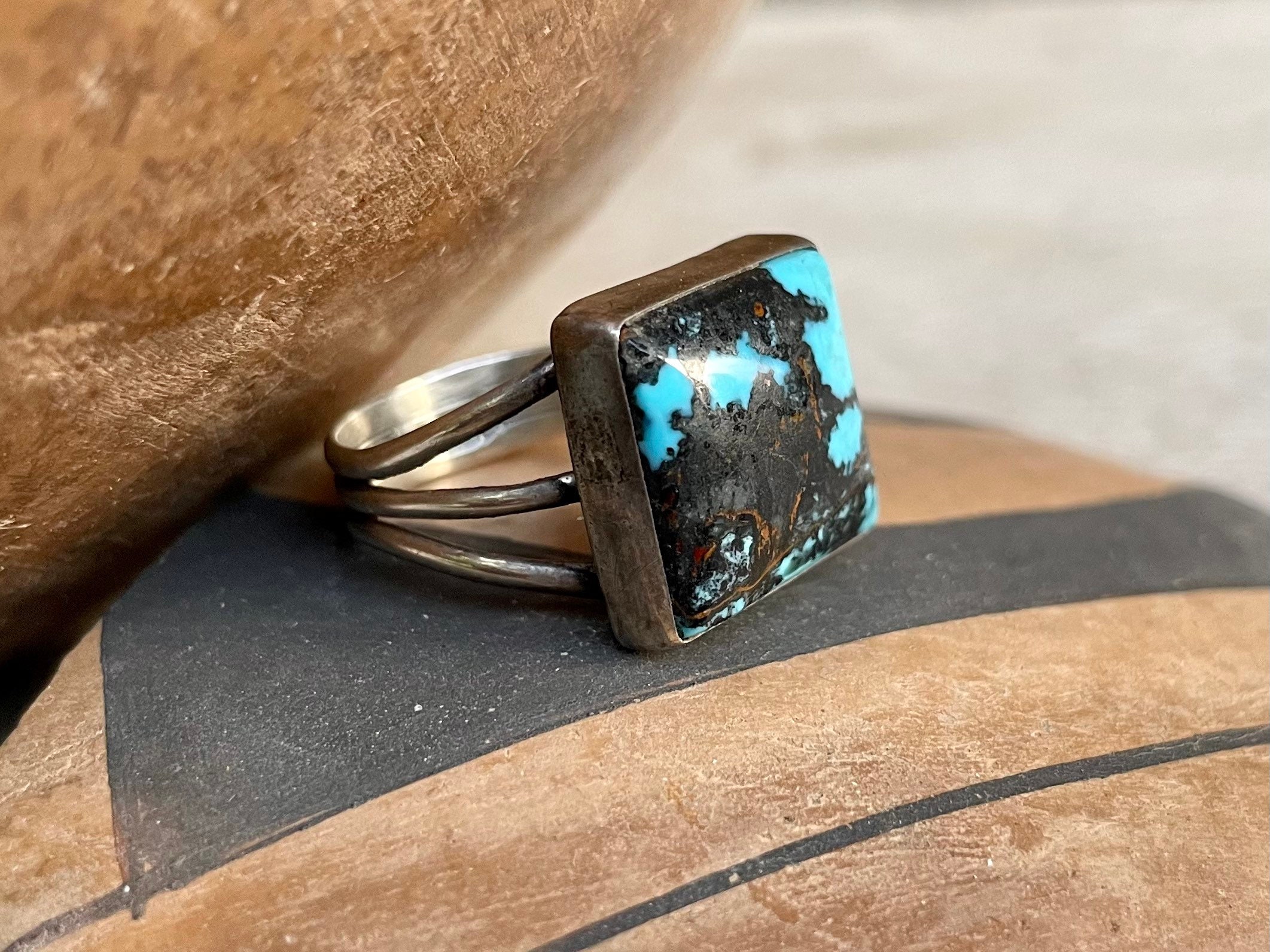 Vintage Bisbee Turquoise Stone Ring on Square Geometric Foundation ...