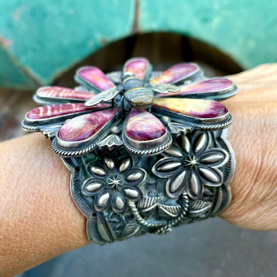 Navajo Darrell Cadman Bee Cuff with Purple Spiny Oyst… - Gem