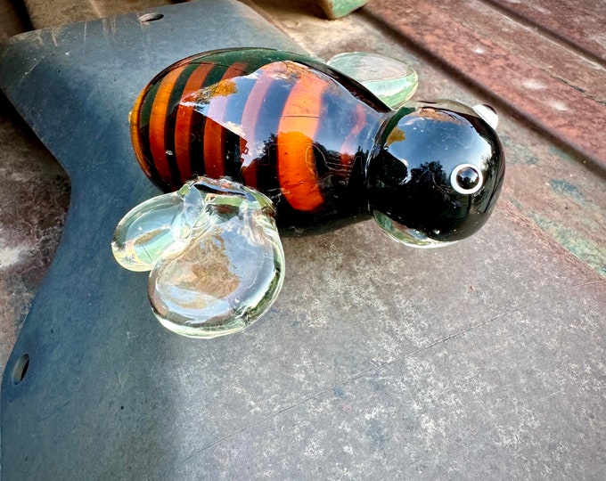 Vintage Bumblebee Shaped Art Glass Paperweight Figurine, Cute Murano ...