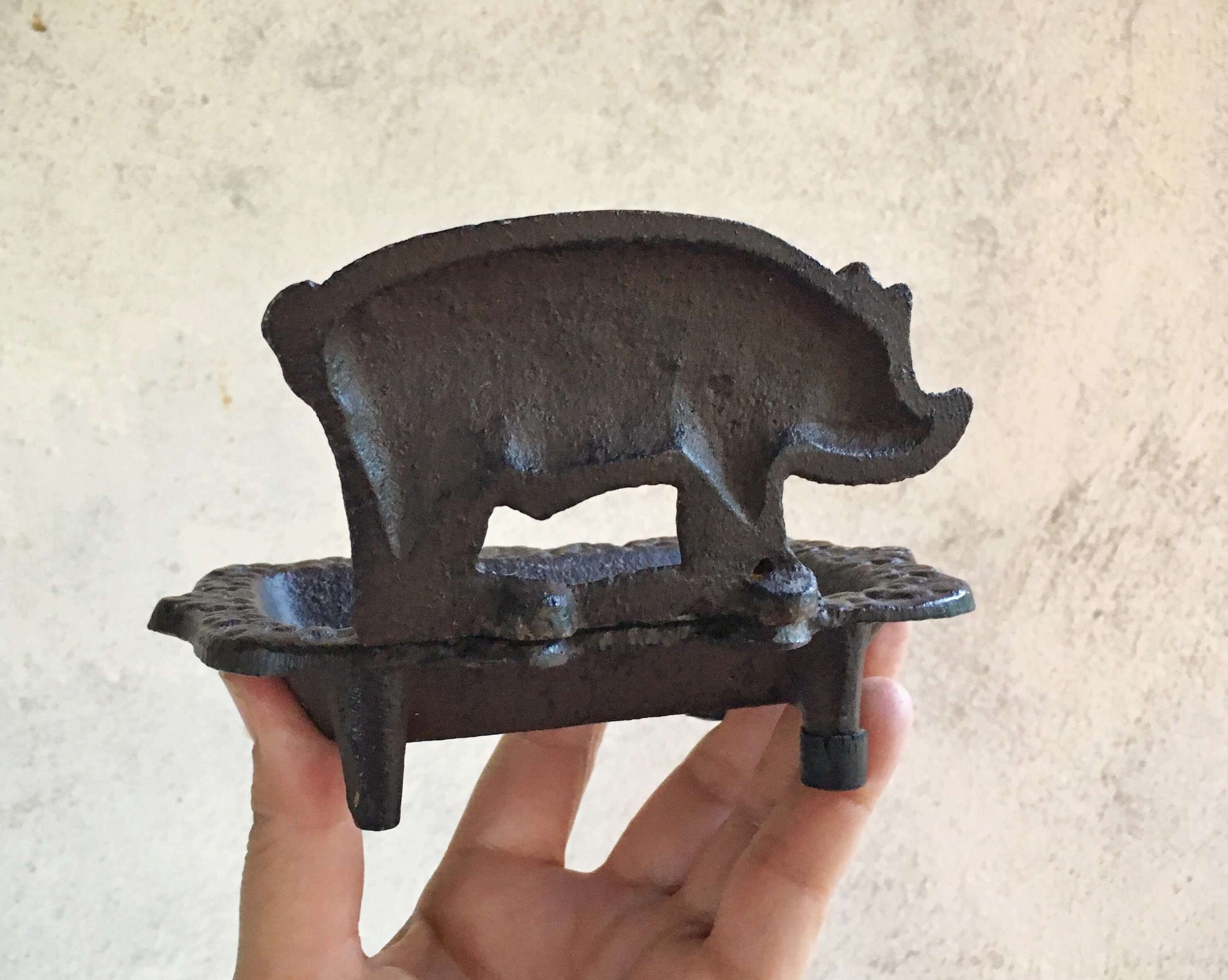 Rusty Cast Iron Pig Soap Dish, Rustic Bathroom Decor, Cottage Chic ...