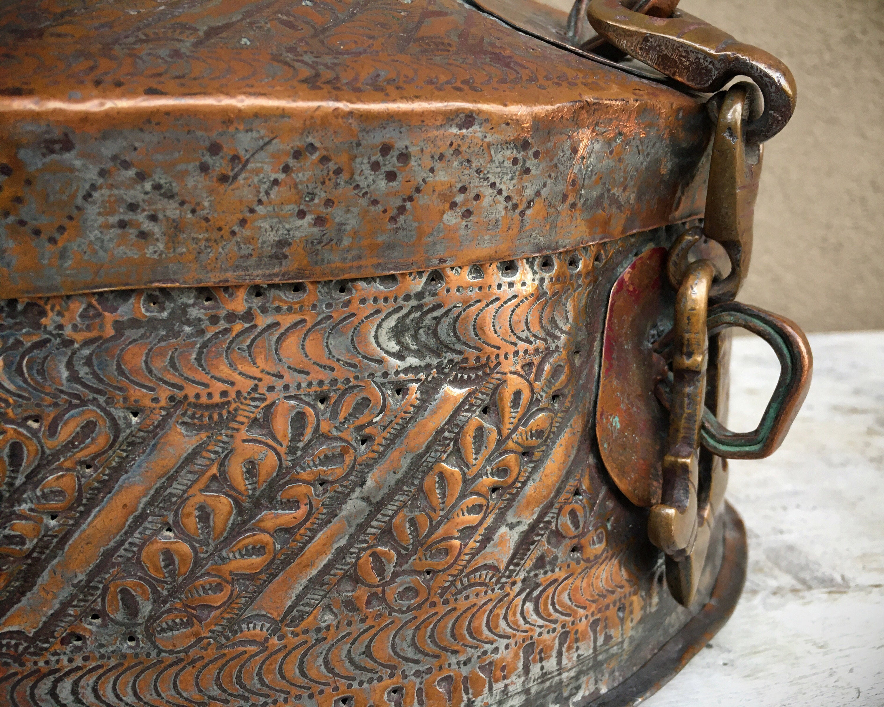 Vintage Chapati Box from India Hammered Etched Copper Metal Primitive ...