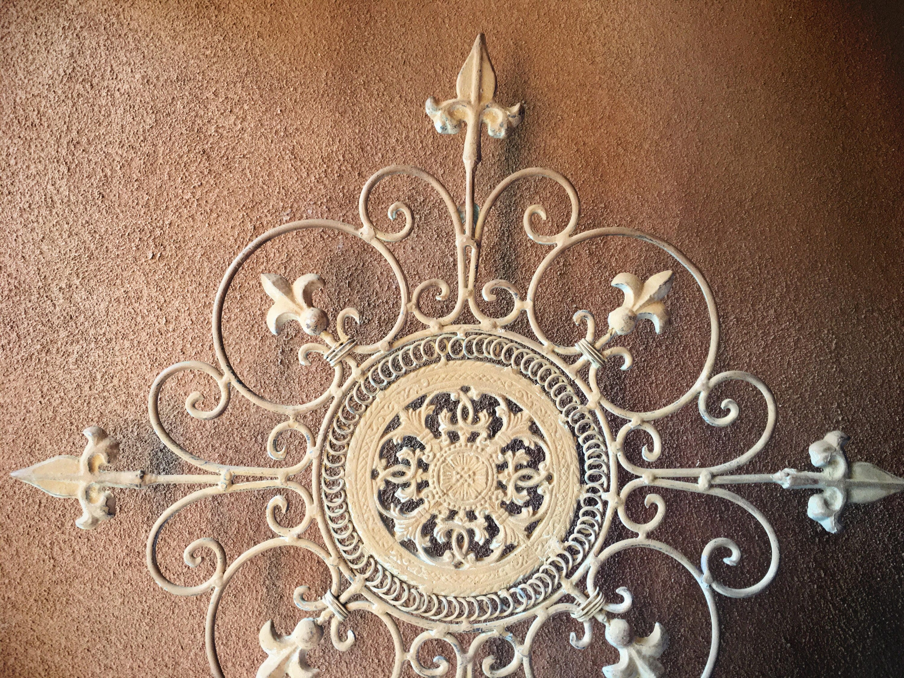 Heavy Cast Iron Wall Hanging Fleur de Lis, Rustic Home Decor Patio Wall ...