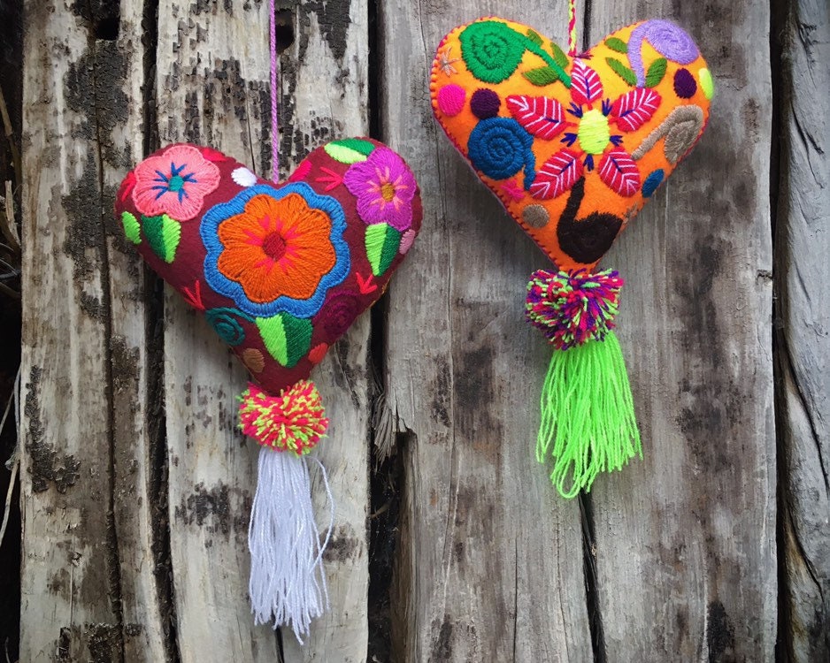 Hand Embroidered Felt Heart Ornaments Wall Hanging Chiapas Mexico Folk ...