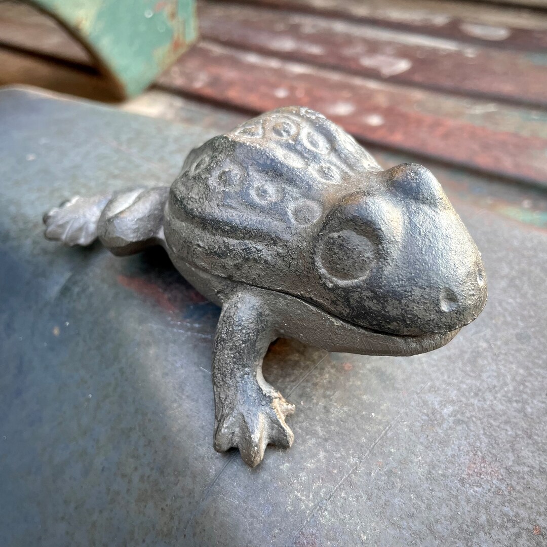 Vintage Cast Iron Toad Match Safe With Removable Lid, Key Hider Trinket ...