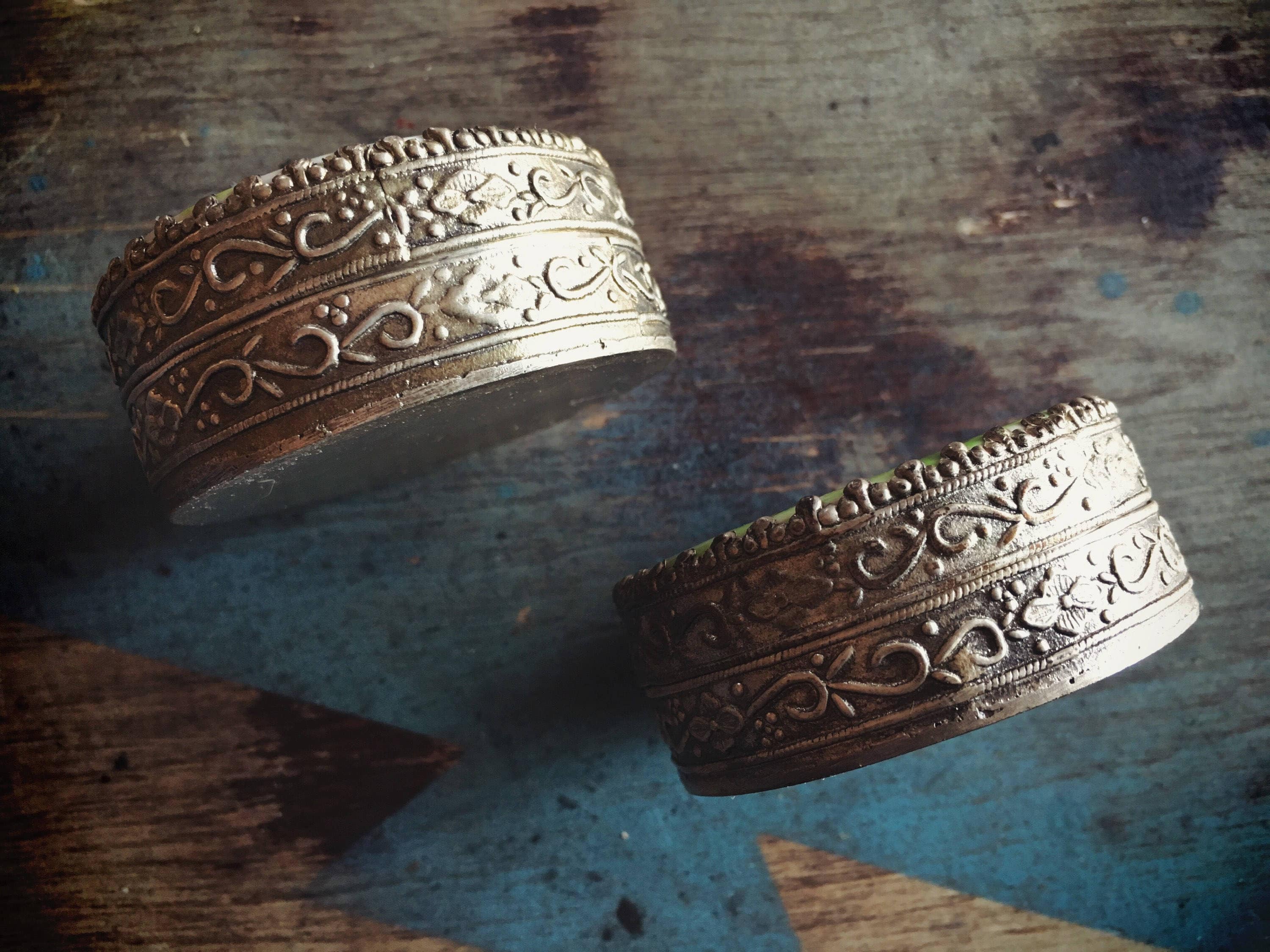 Vintage China Porcelain Shard Box, Pill Box, Snuff Box, Stash Box ...