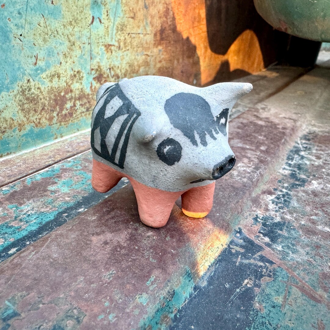 Miniature Ione Coriz Santo Domingo Pueblo Pottery Pig Lopsided, Native ...