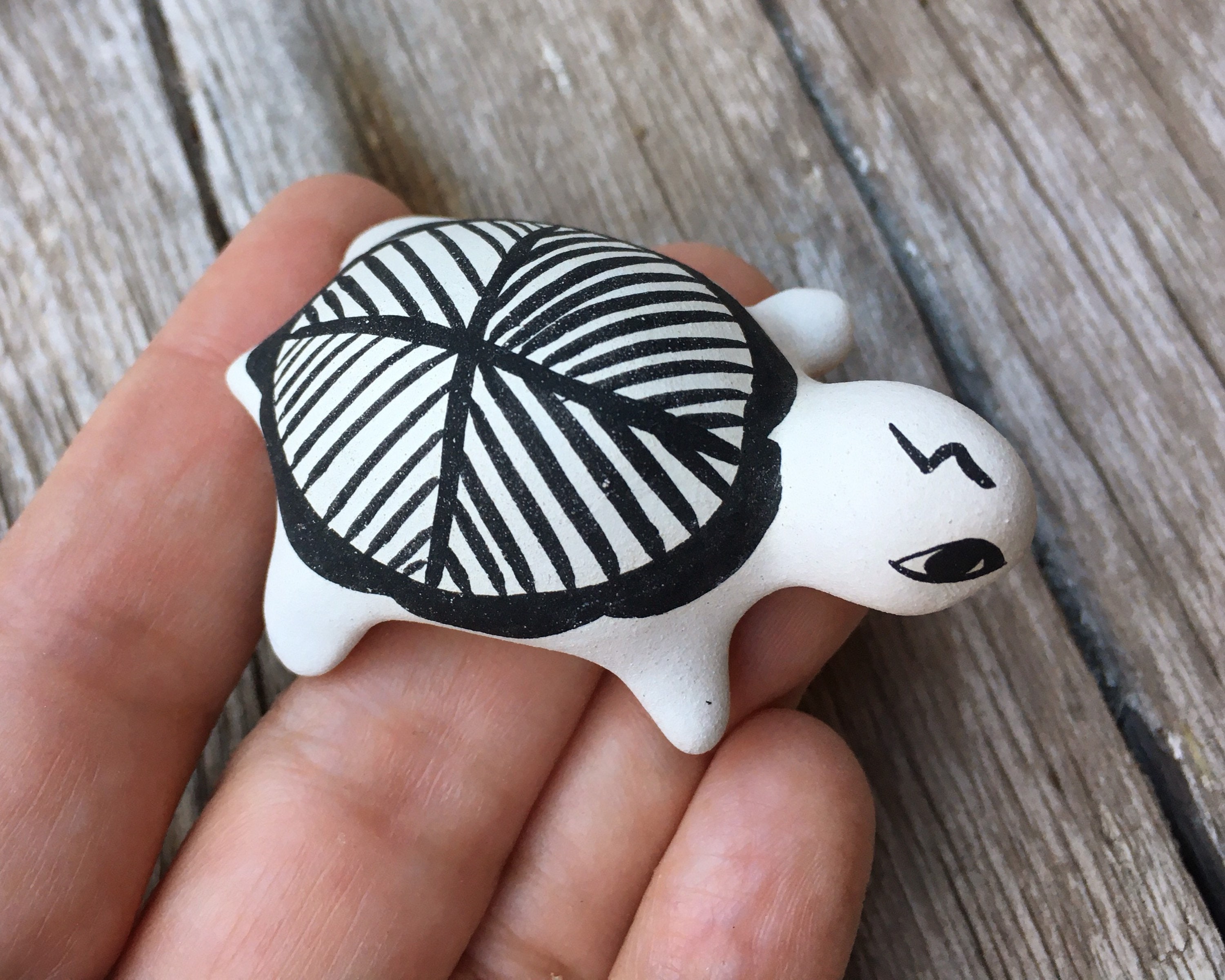 Small Miniature Pottery Turtle Figurine from New Mexico, Native ...