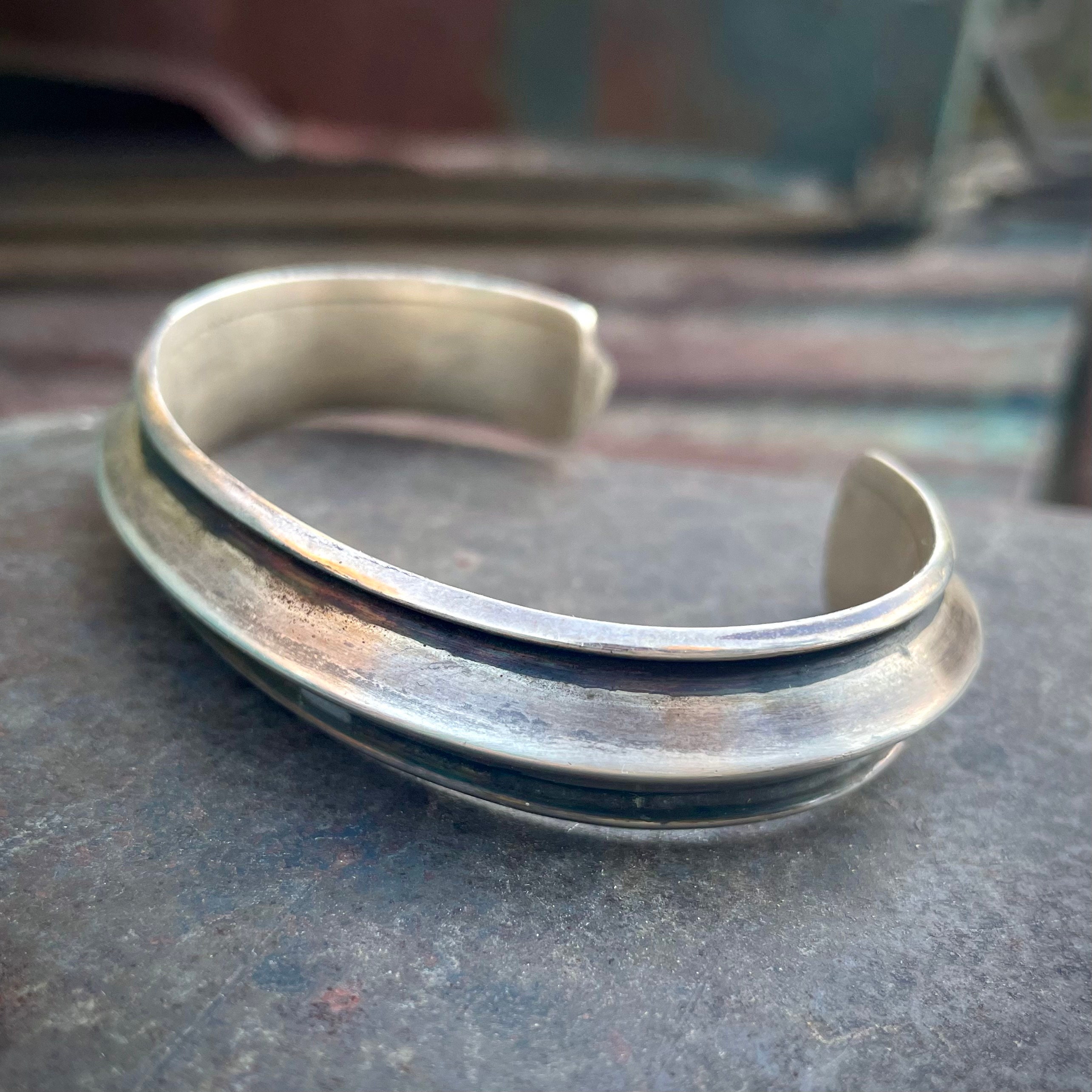 61g Heavy Sterling Silver Carinated Cuff Bracelet Approx Size 7 ...