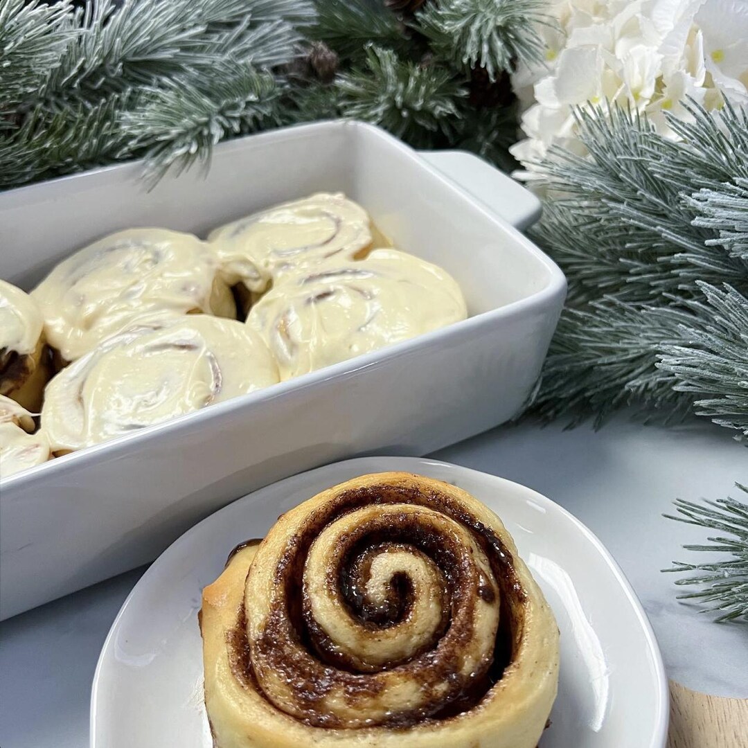 Decadent Handmade Cinnamon Rolls Recipe Card– A Luxurious Treat for the ...
