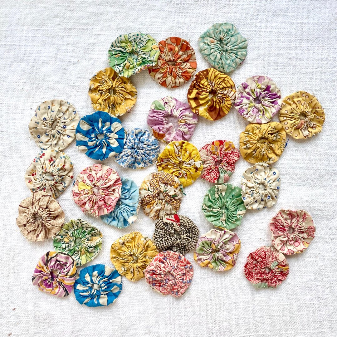 30 Vintage Fabric Yo Yos, Set 1, Sewing, Junk Journal Embellishments ...