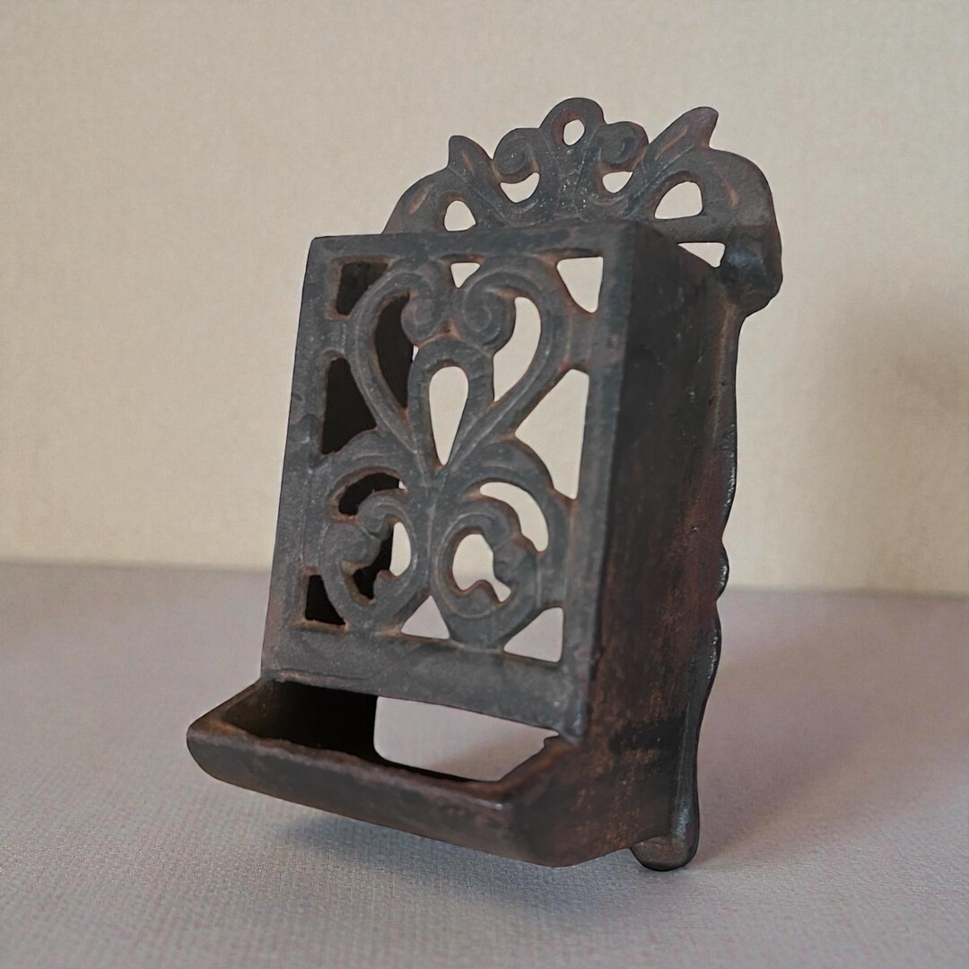 Vintage Cast Iron Matchbox Holder – Rustic Farmhouse Wall Decor - Etsy