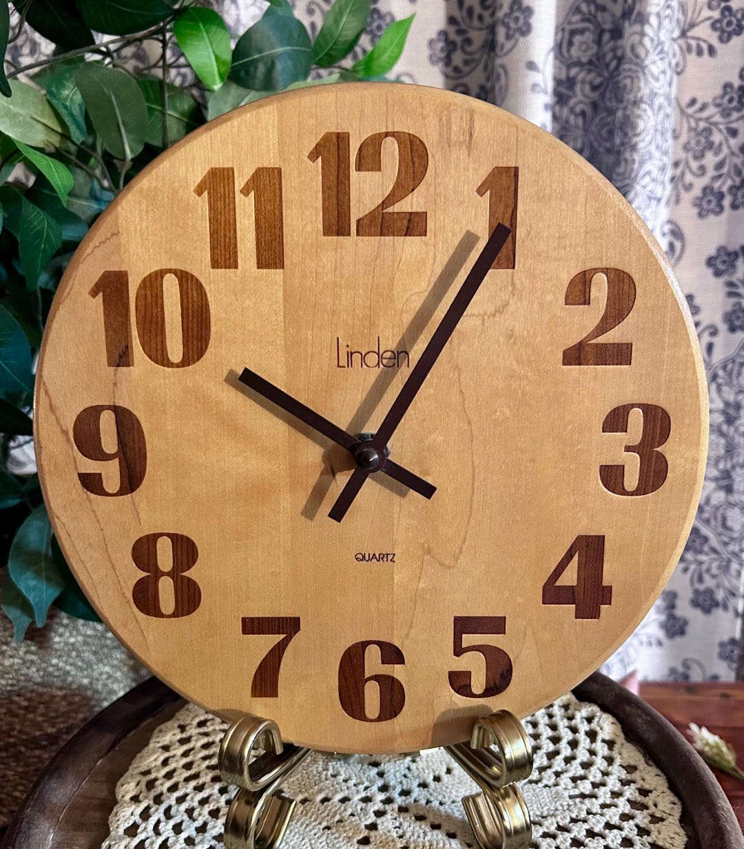 Vintage Linden Round Wall Clock – Quartz Movement, Butcher Block Wood ...