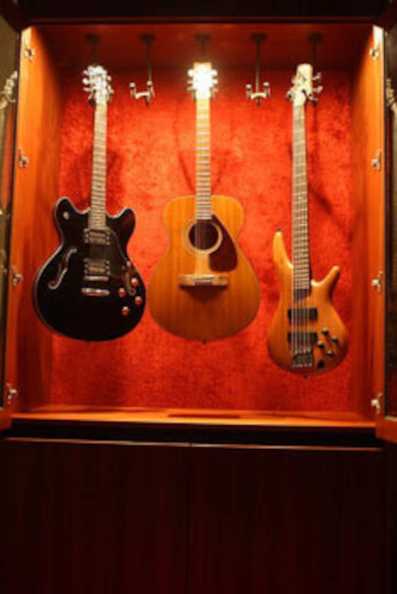 Guitar Display Case- Made to Order-unfinished Raw WOOD - Etsy