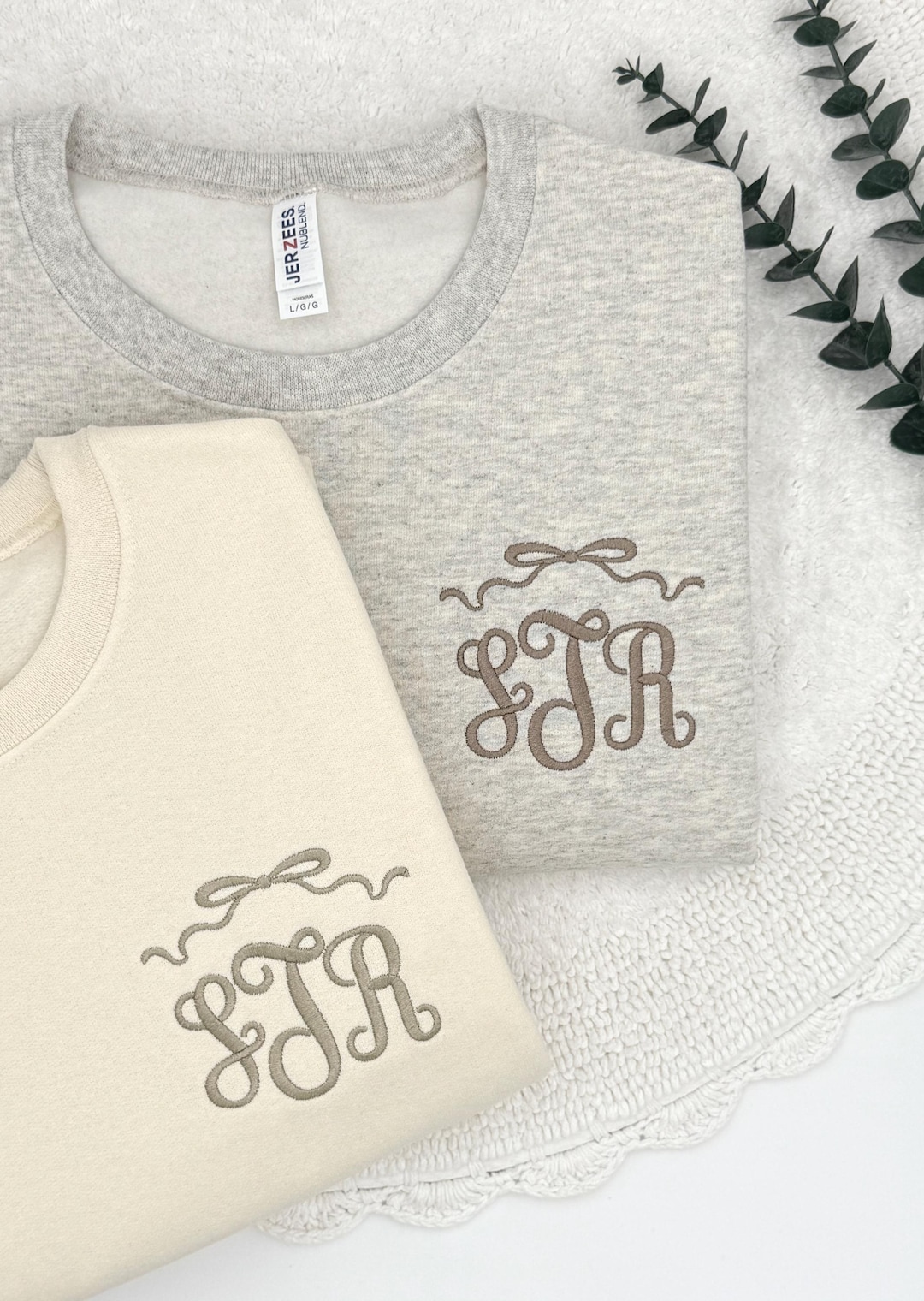 Personalized Embroidered Monogram Sweatshirt: Custom Bow Crewneck - Etsy