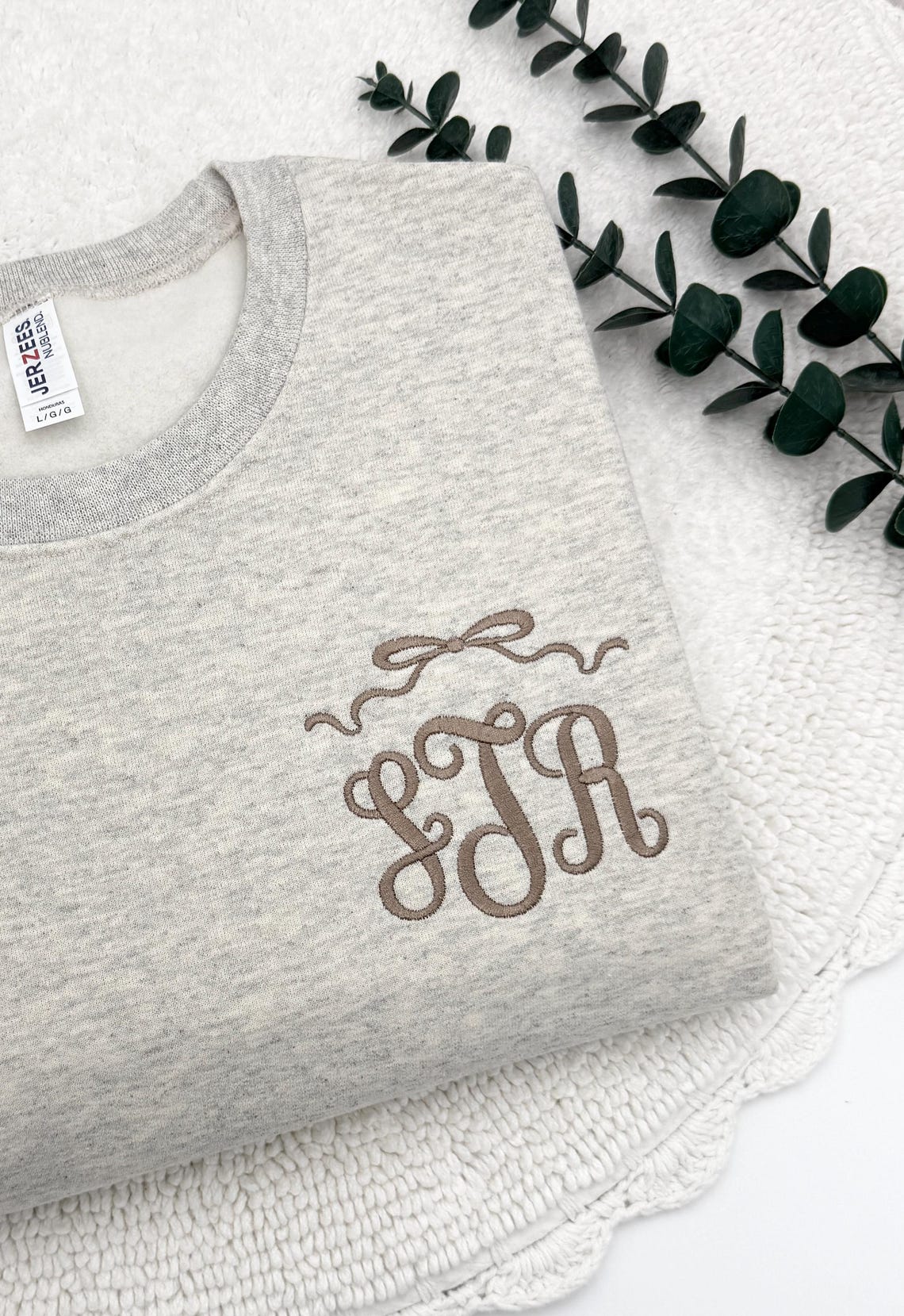 Personalized Embroidered Monogram Sweatshirt: Custom Bow Crewneck - Etsy