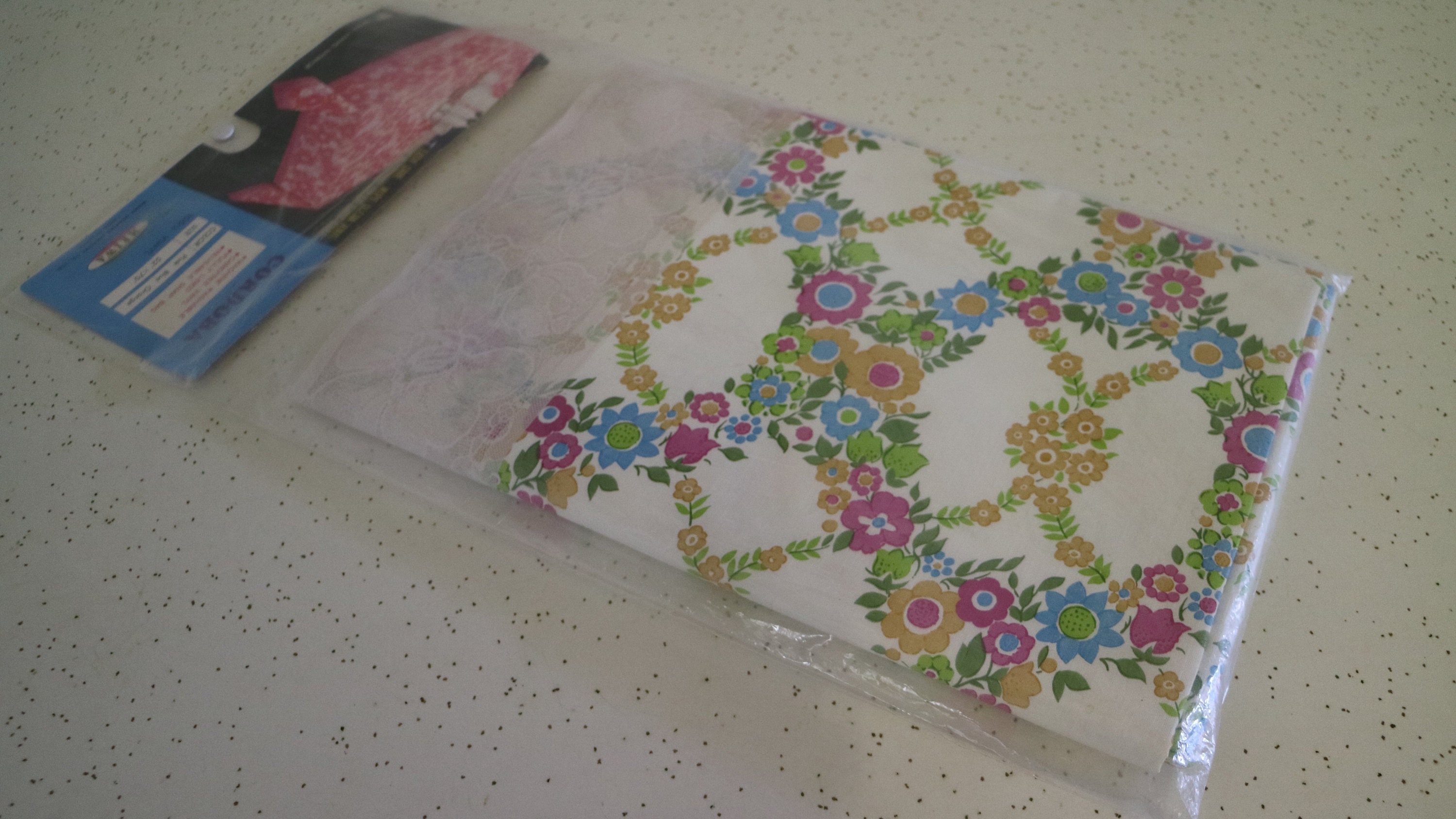 Flowers and Lace...1970s Vintage Pvc Tablecloth With Plastic | Etsy