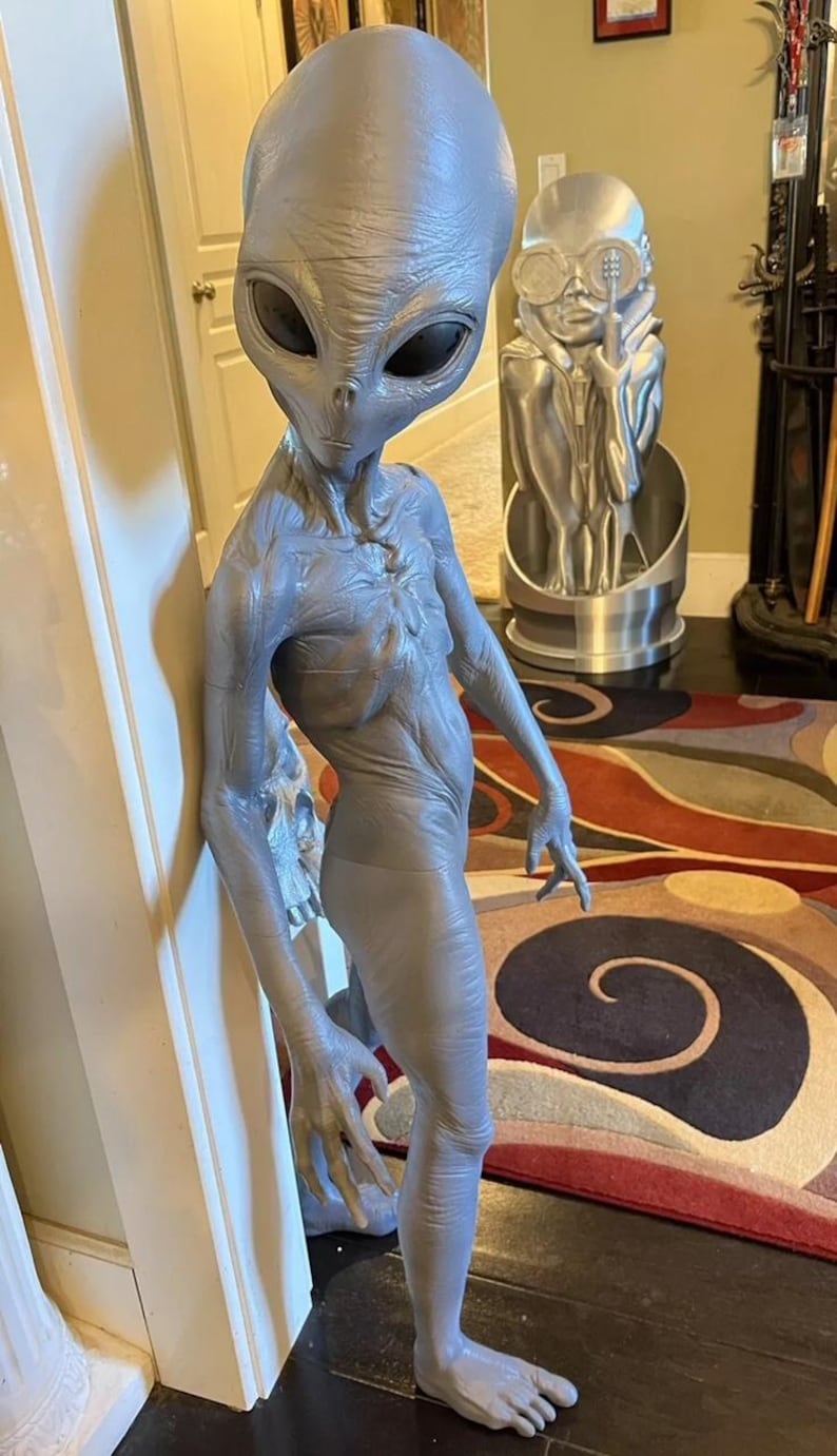 Grey Alien Life Size Peering Back DIY Statue 4' Tall - Etsy