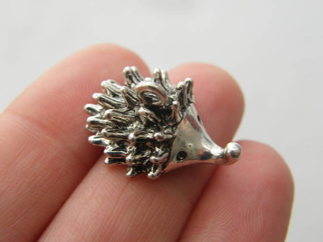2 Hedgehog Charms Antique Silver Tone A653 - Etsy