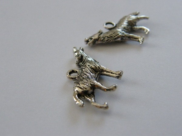 BULK 30 Howling Wolf Charms Antique Silver Tone A286 - Etsy