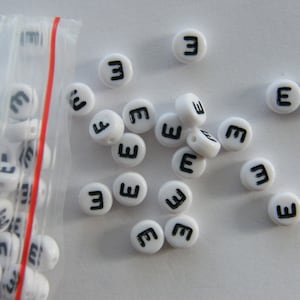 100 Letter E Acrylic Round Alphabet Beads White and Black - Etsy
