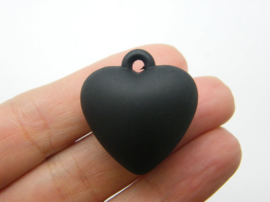 16 Stunningly Beautiful Black Heart Pendants Acrylic H78 - Etsy