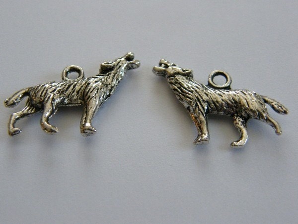 BULK 30 Howling Wolf Charms Antique Silver Tone A286 - Etsy