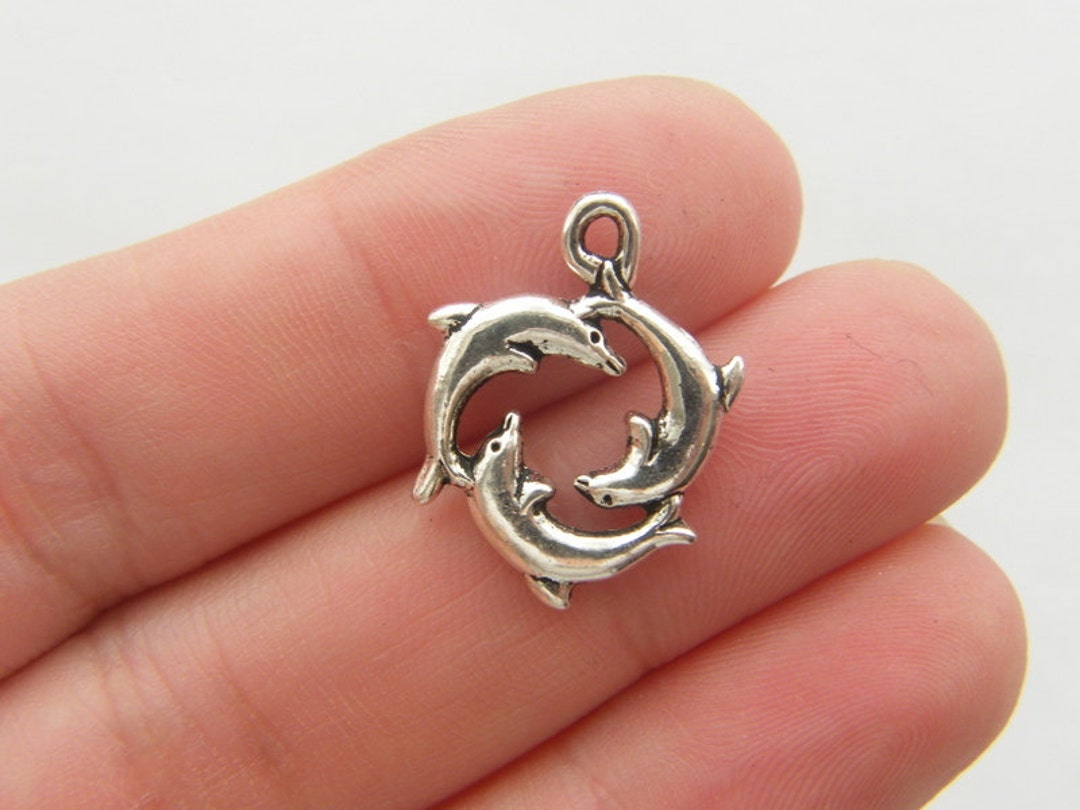 8 Dolphin Charms Antique Silver Tone FF74 - Etsy