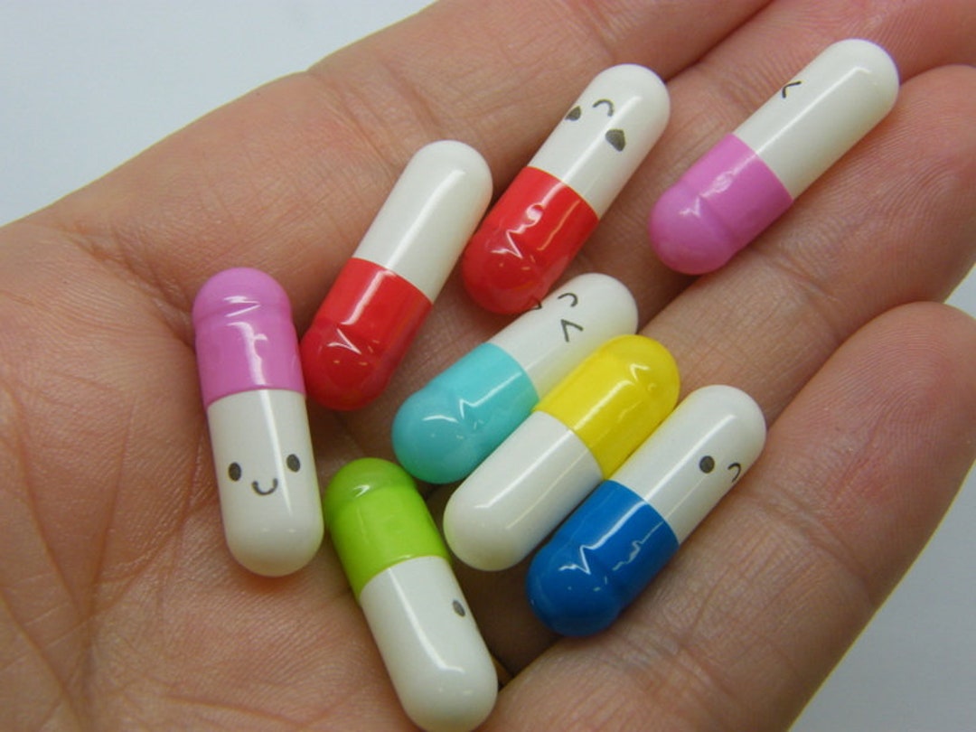 20 Face Capsule Random Mixed Plastic M26 - Etsy