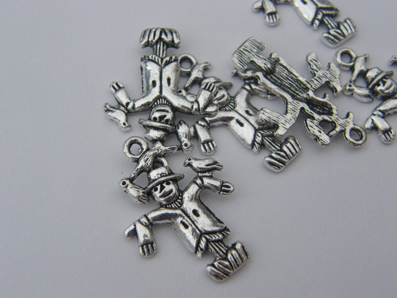 BULK 30 Scarecrow charms antique silver tone HC150 | Etsy