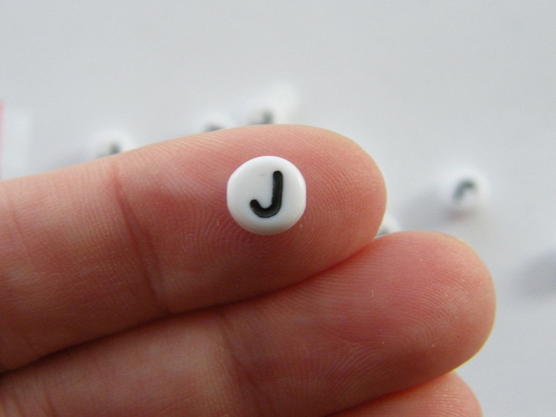 100 Letter J Acrylic Round Alphabet Beads White and Black - Etsy