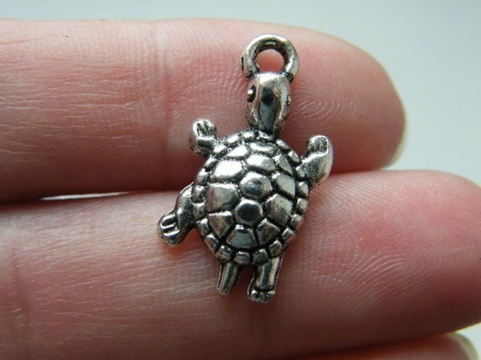 8 Tortoise Charms Antique Silver Tone FF131 | Etsy